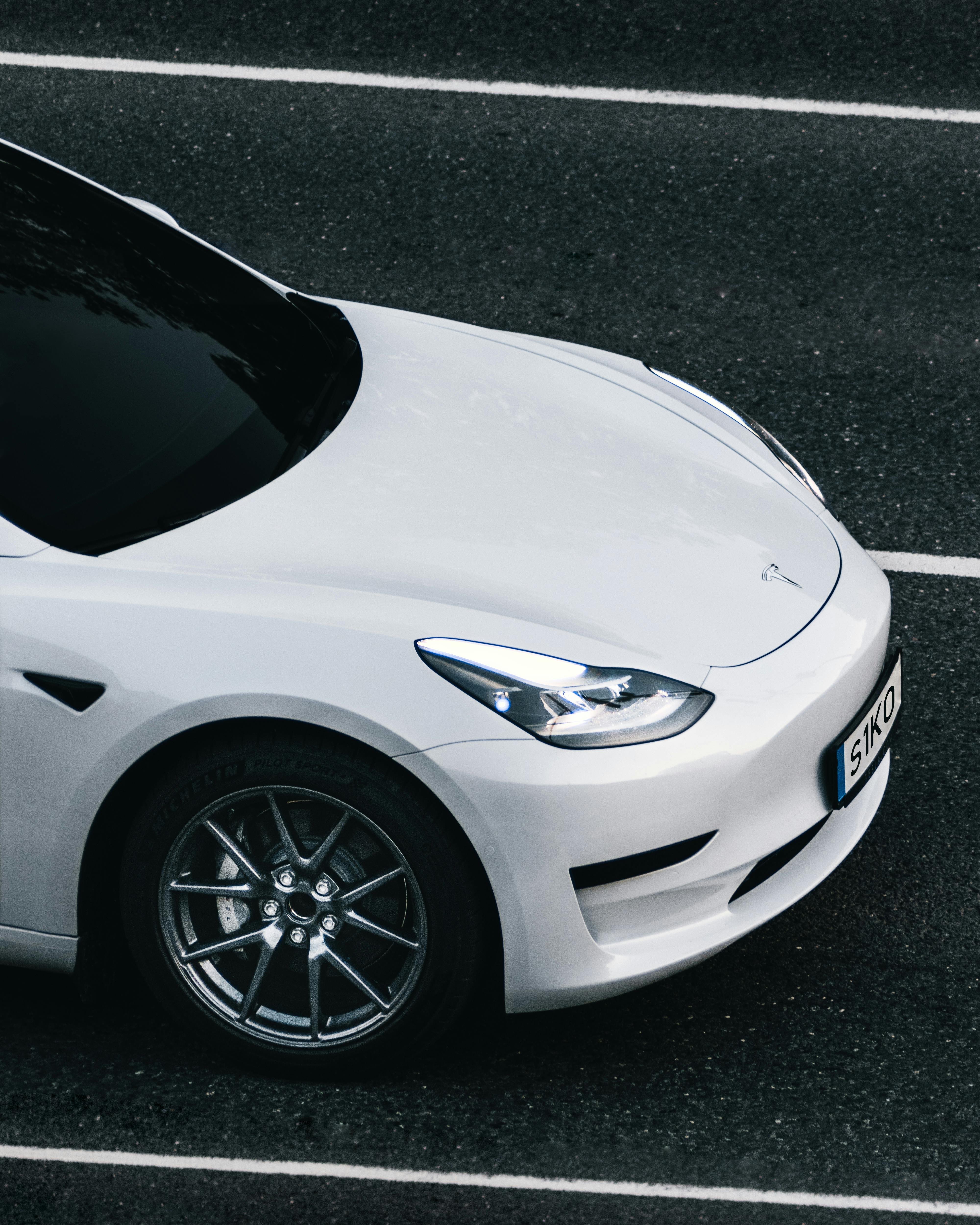 Cars Parked on Side of the Road Near Buildings · Free Stock Photo