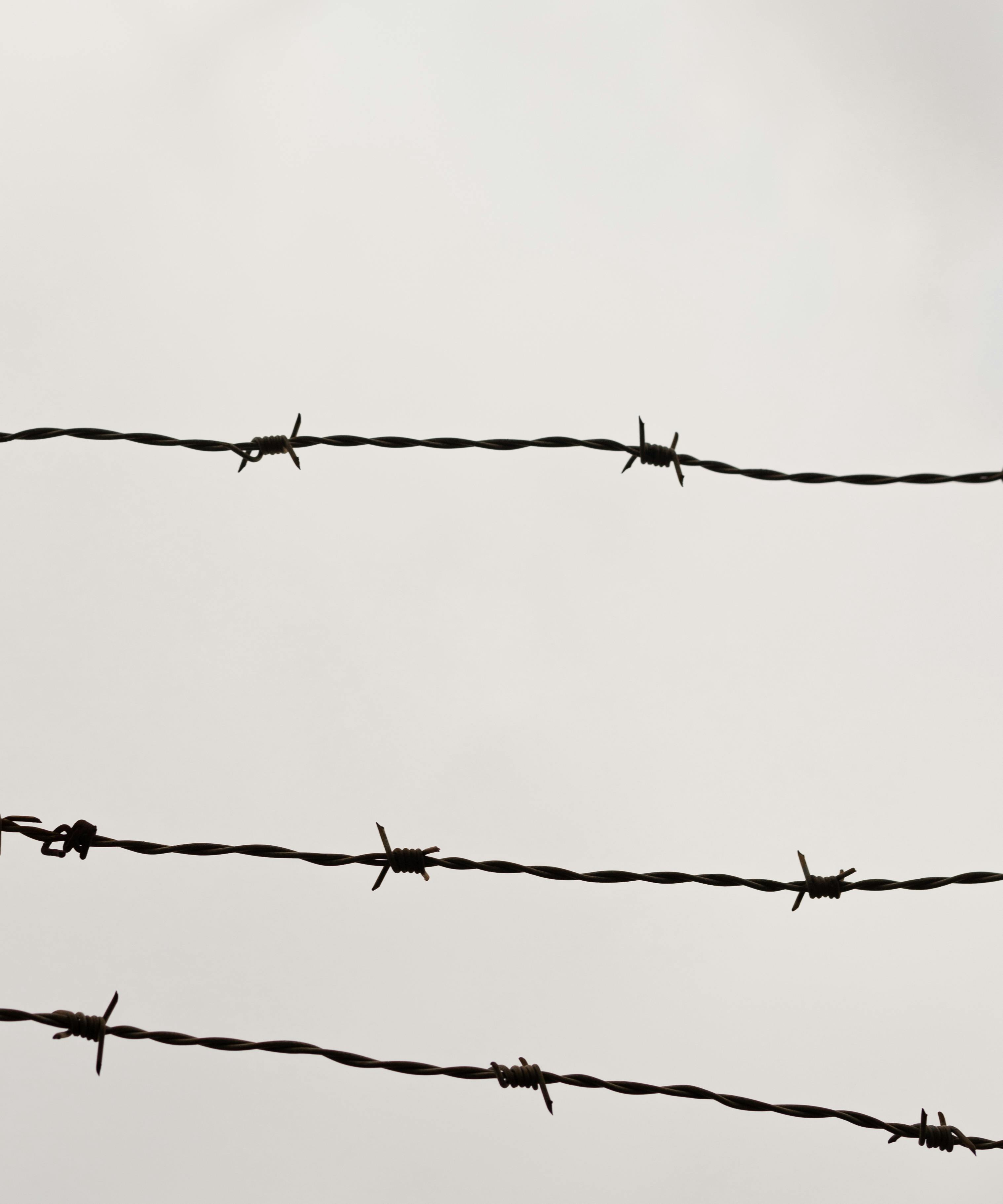Close-up of Wire Against Blurred Background · Free Stock Photo