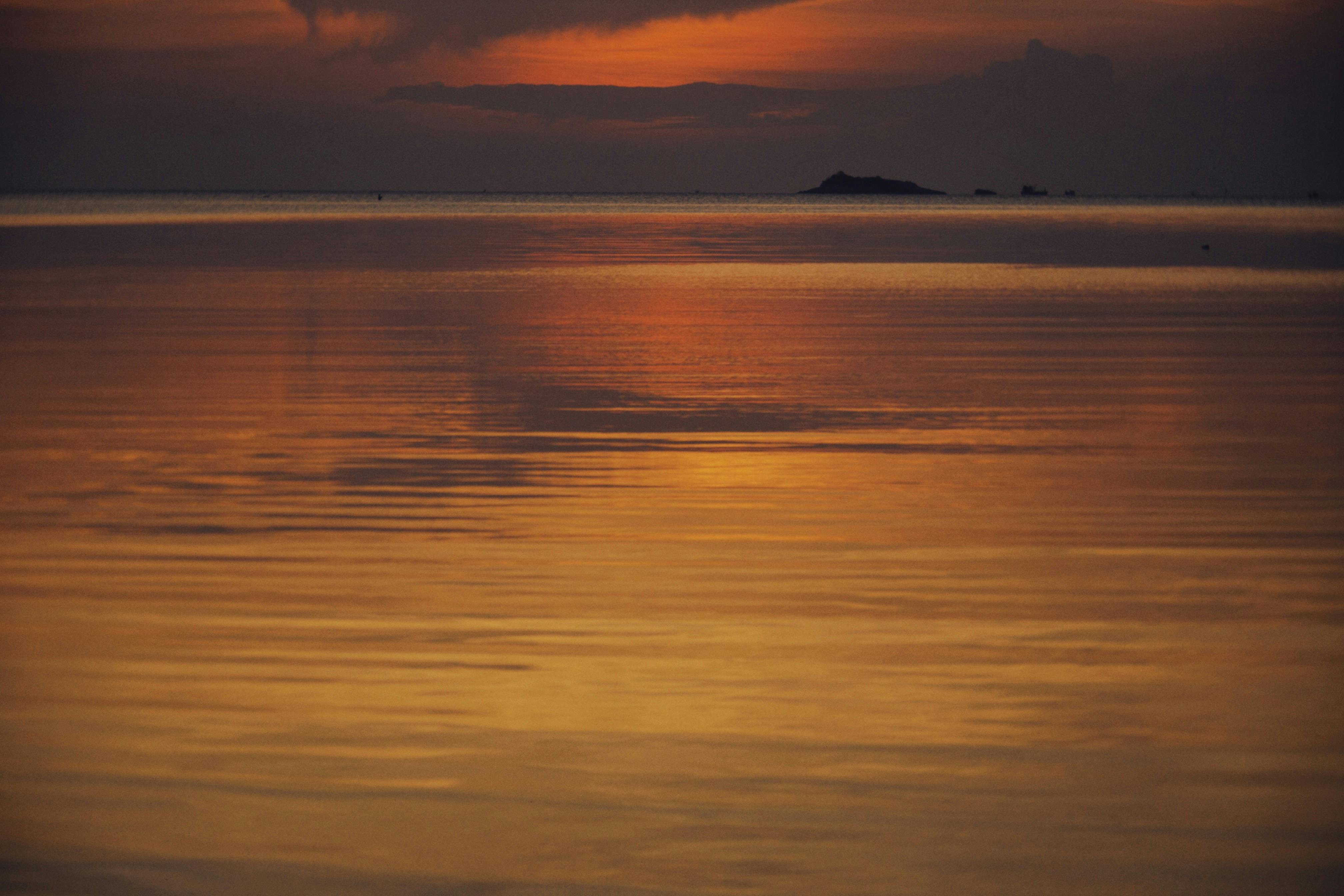 Calm Sea during Sunset · Free Stock Photo