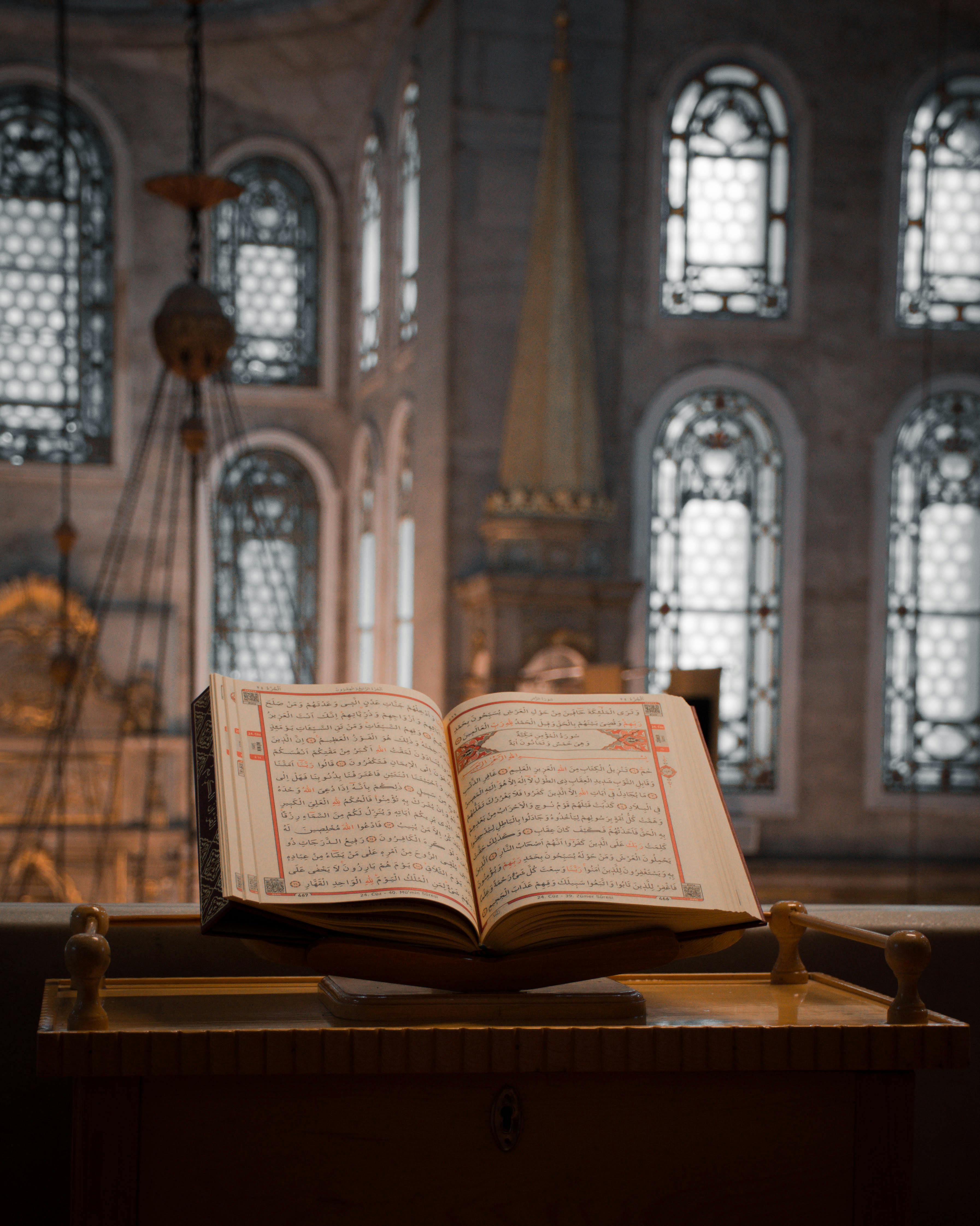 Old Open Book Stand Photos, Download The BEST Free Old Open Book Stand ...