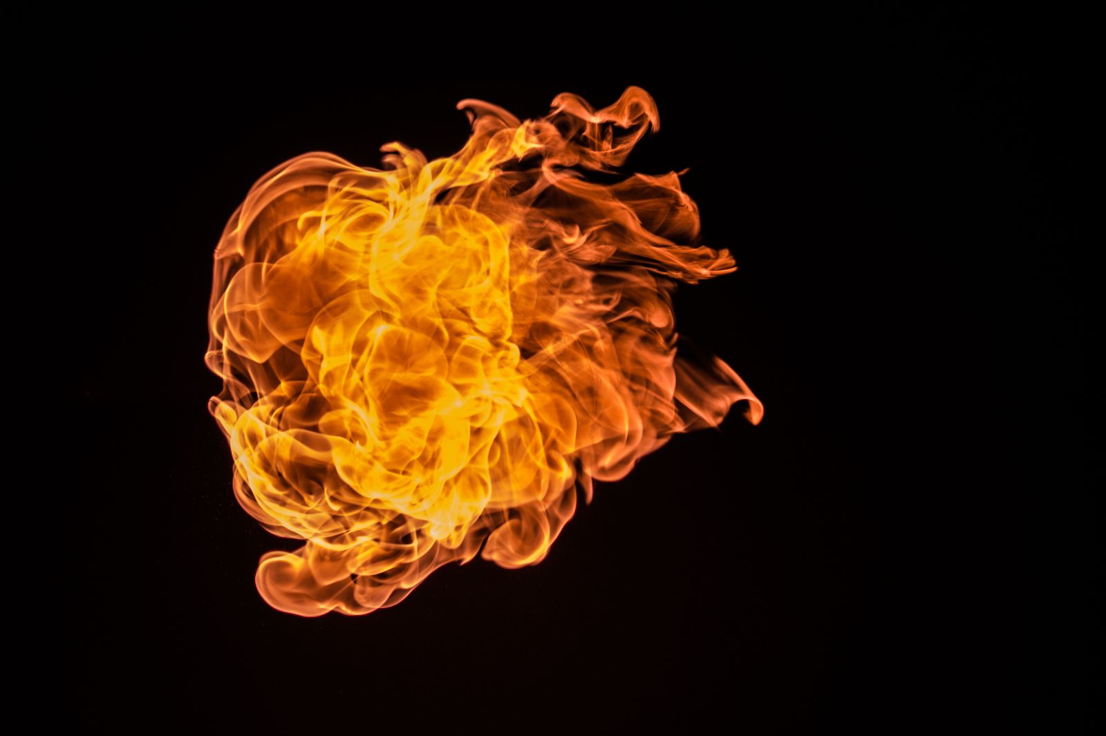 4,000+ Best Fire Photos · 100% Free Download · Pexels Stock Photos