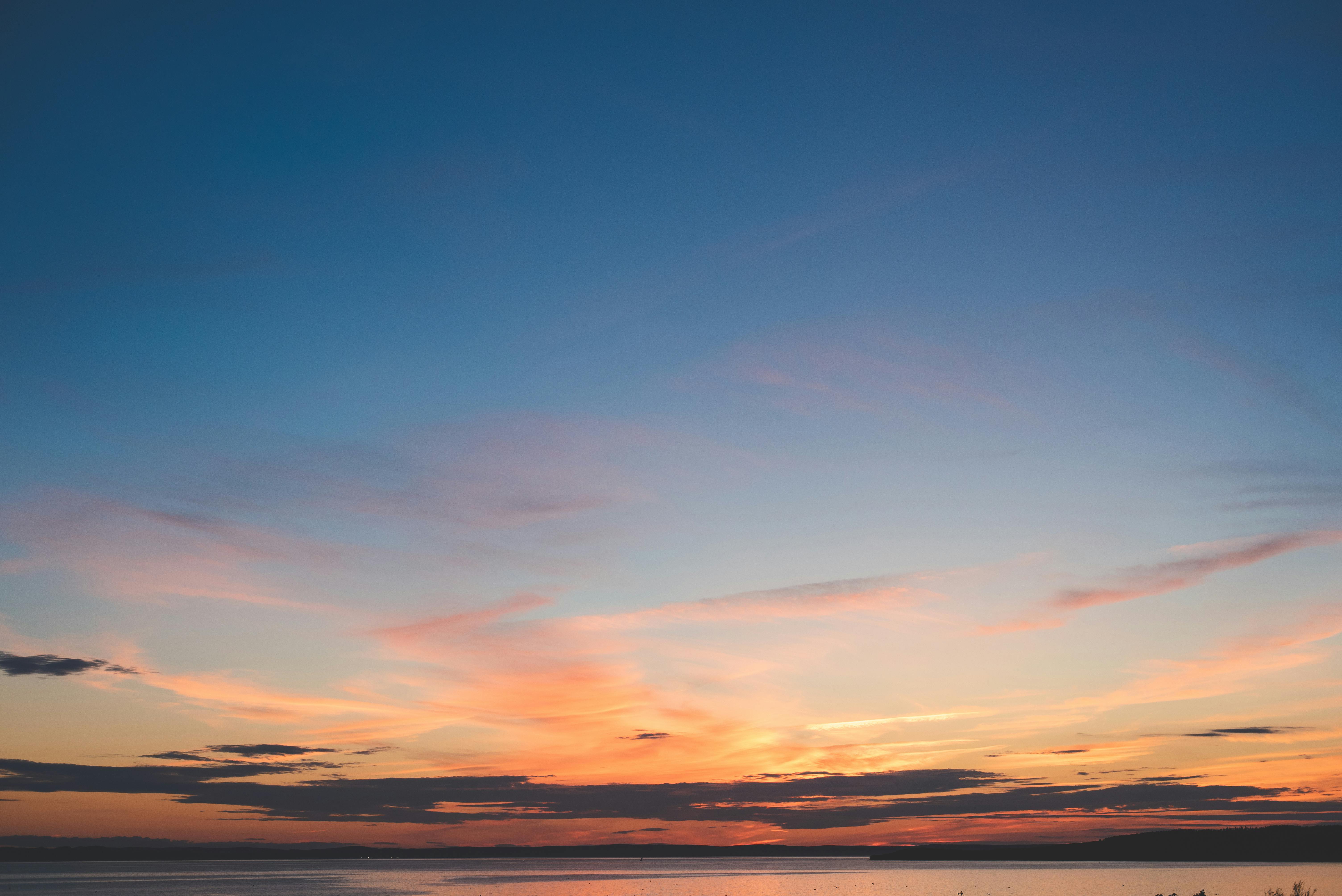 Clear Sky at Sunset · Free Stock Photo