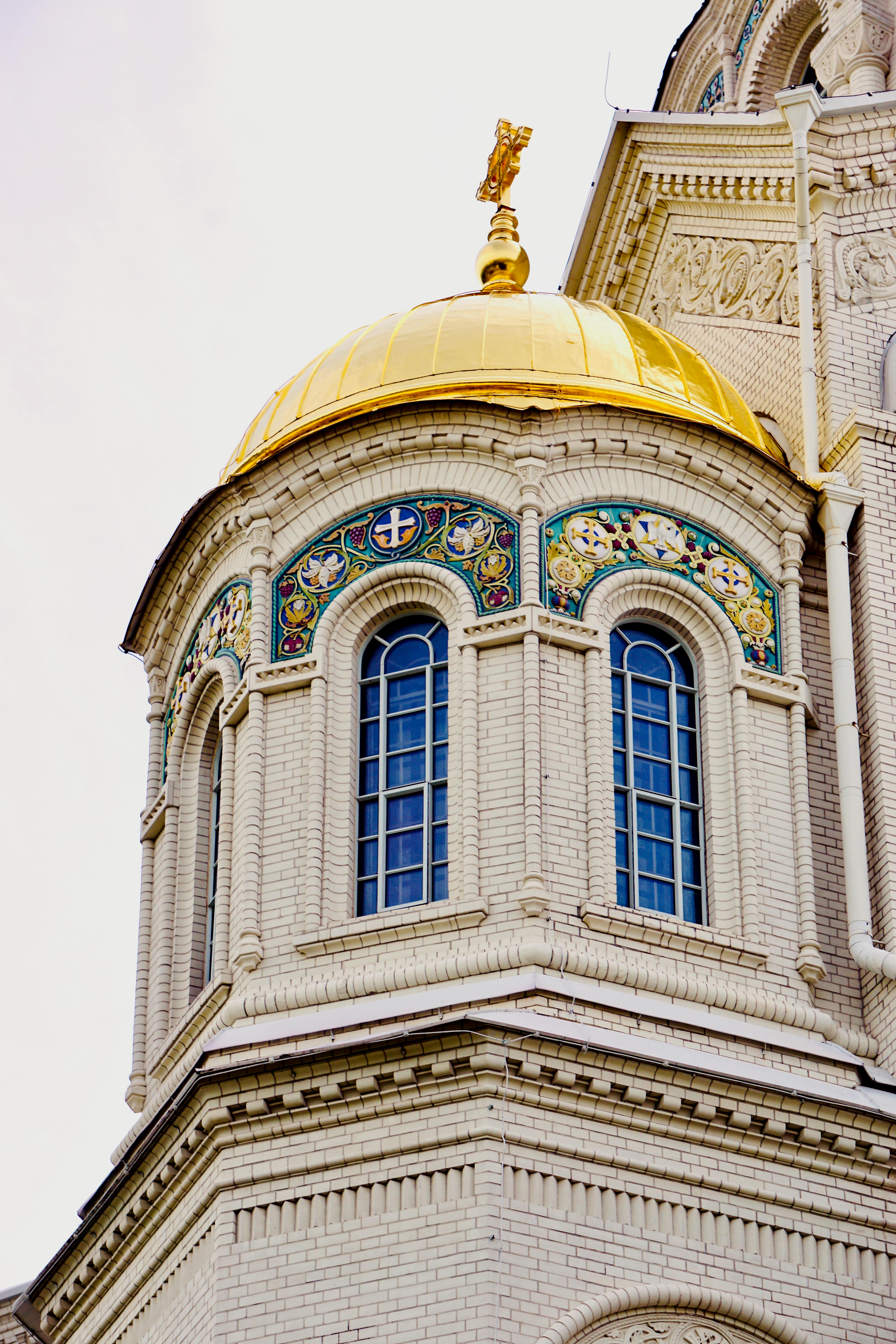 Exterior Design of a Cathedral · Free Stock Photo