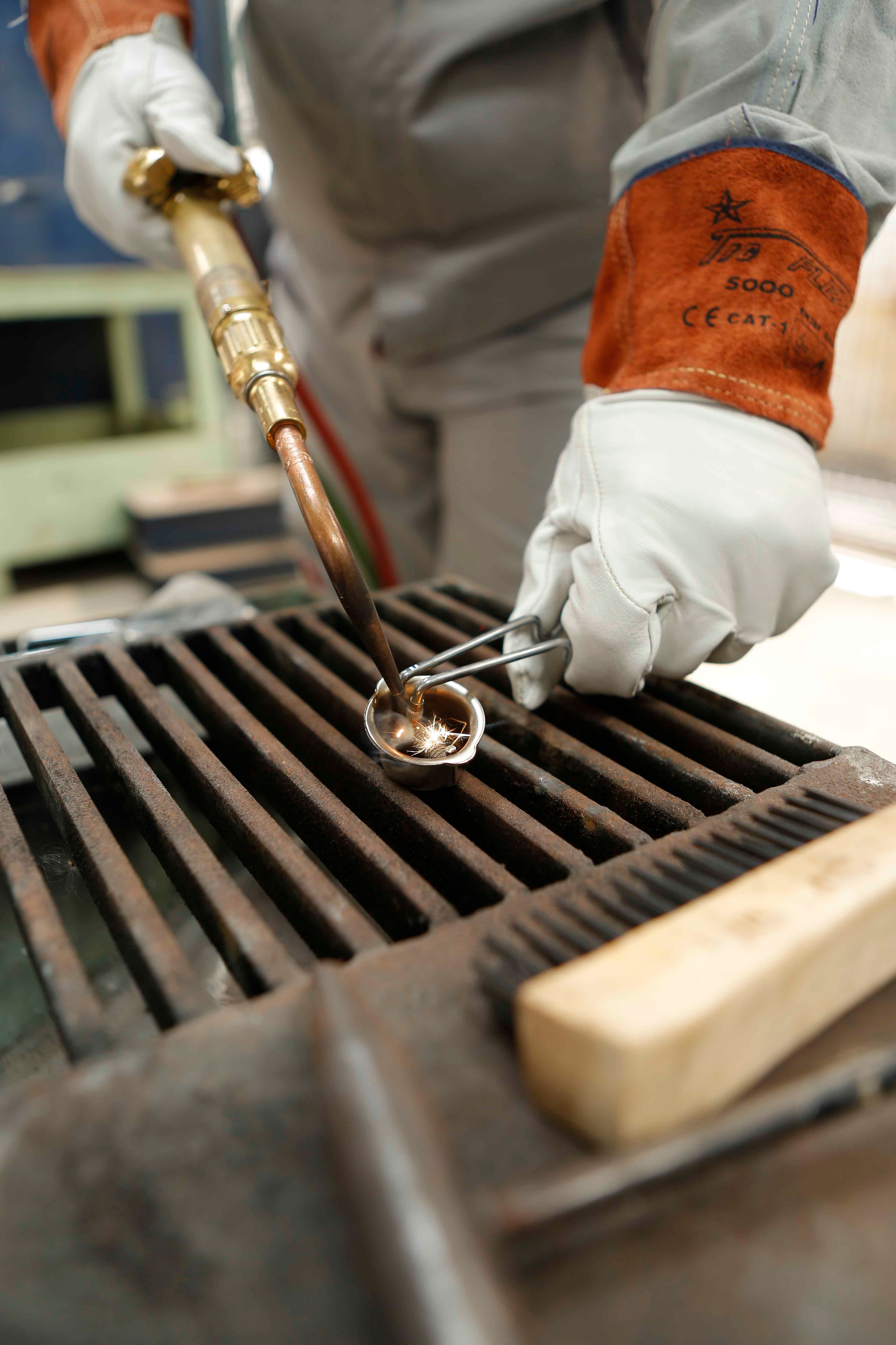 Tenda Welding Habitat Photos, Download Free Tenda Welding Habitat Stock ...