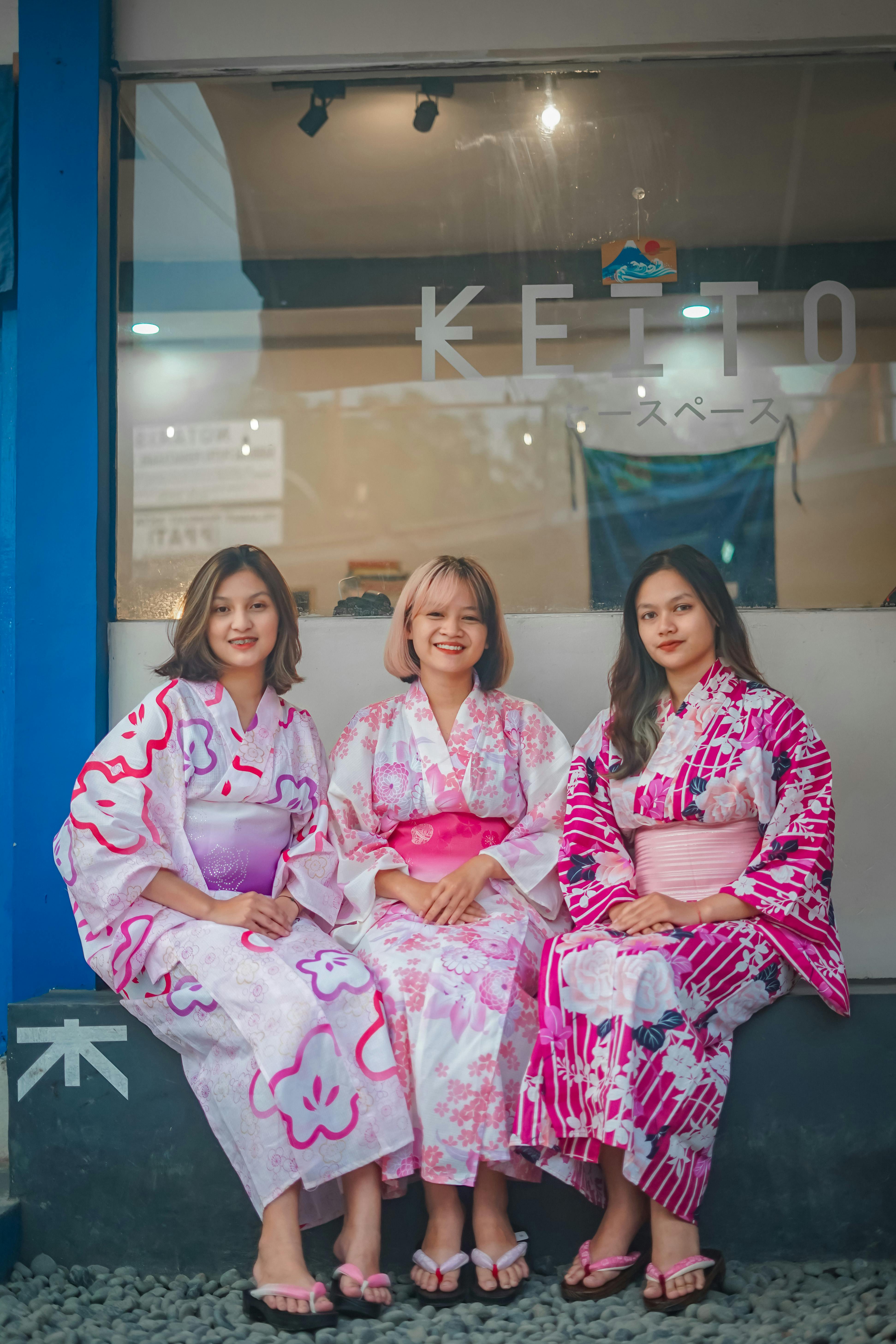 Kimono Robe: Discover The Timeless Elegance You Can't Resist - Kimono ...