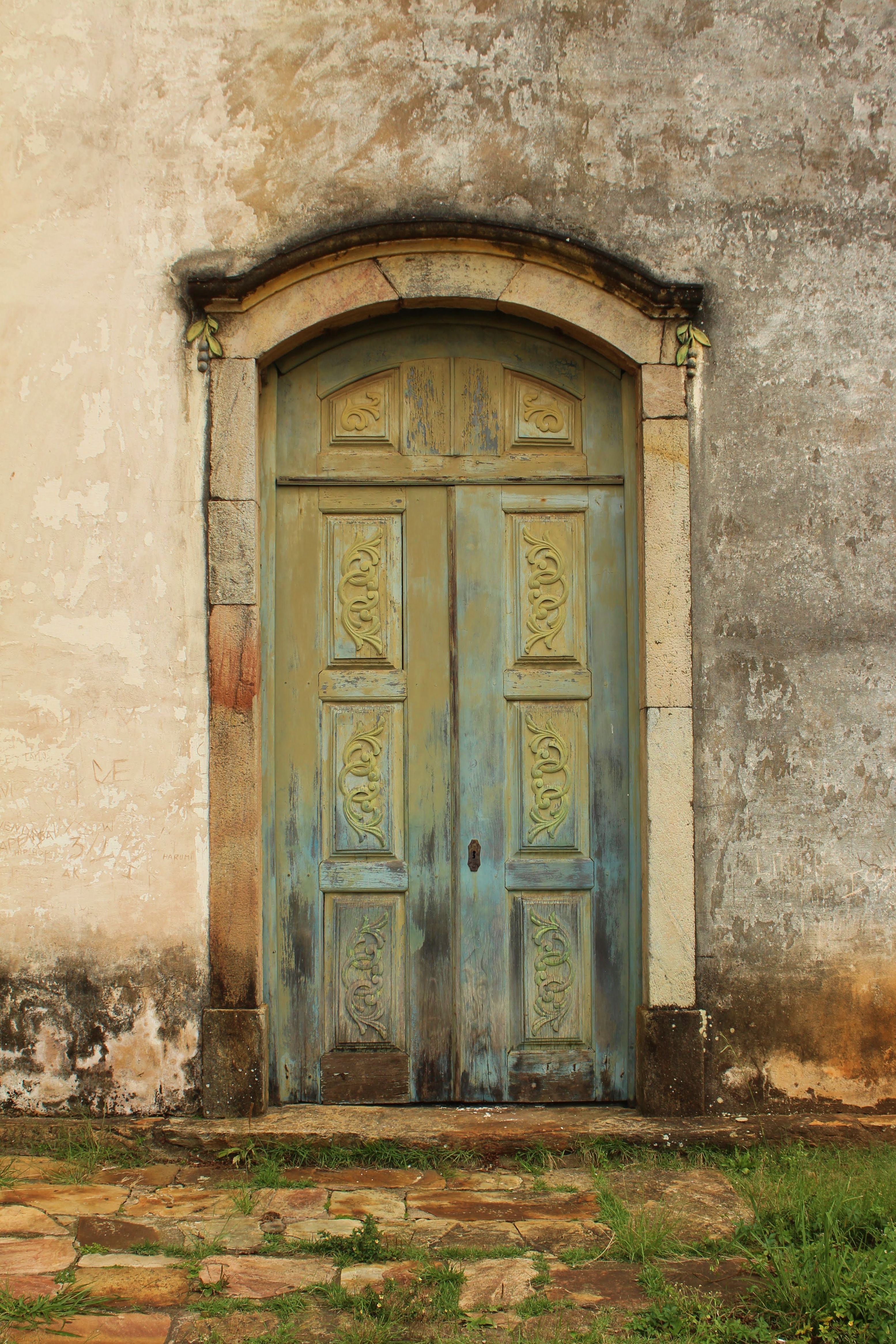 Classic Doorway at Old House Entrance with Columns · Free Stock Photo