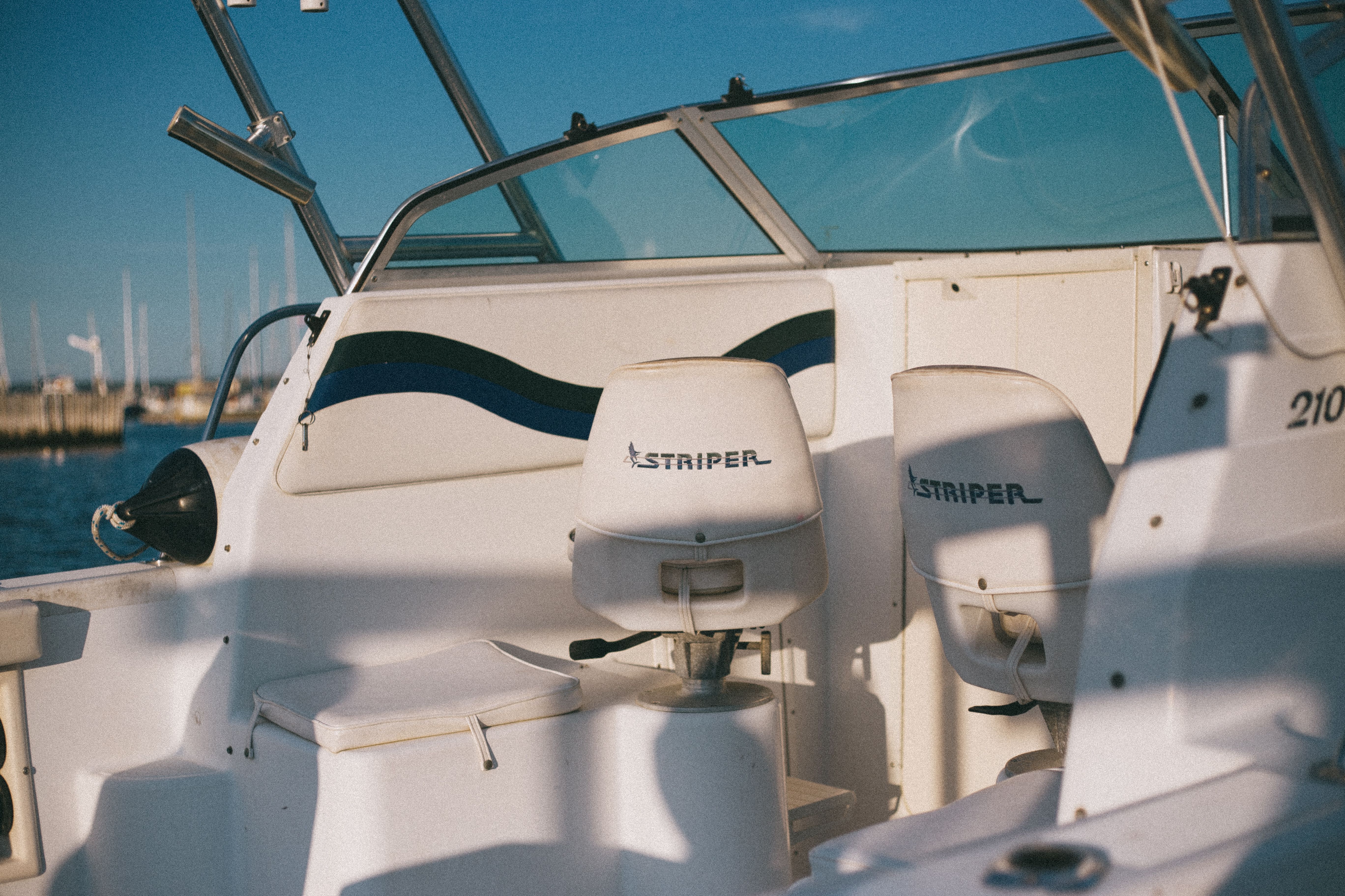 Modern White Yacht on Water · Free Stock Photo