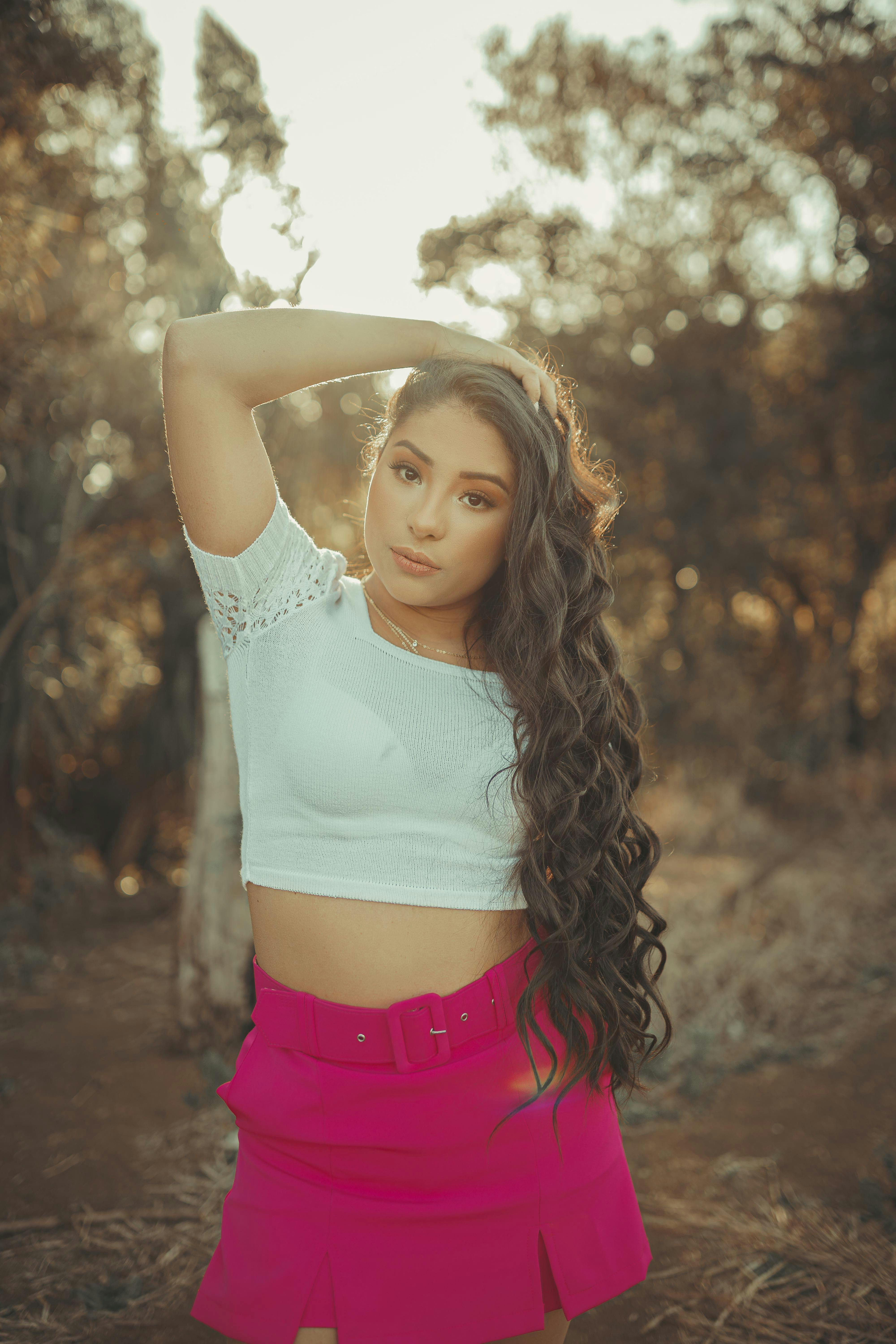 Beautiful Women Wearing Crop Tops and Denim Shorts · Free Stock Photo