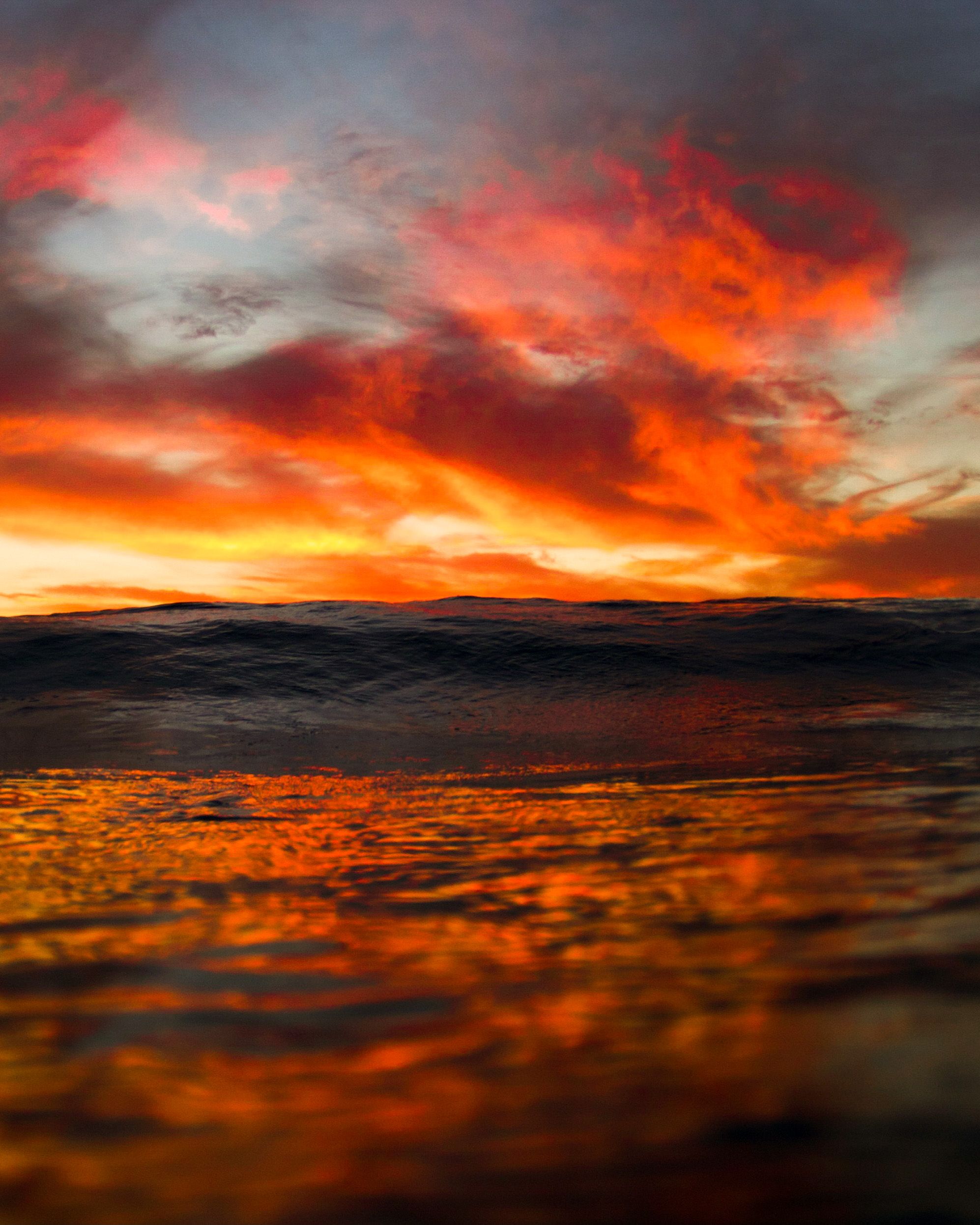 Body of Water Under Red Sky during Sunset · Free Stock Photo