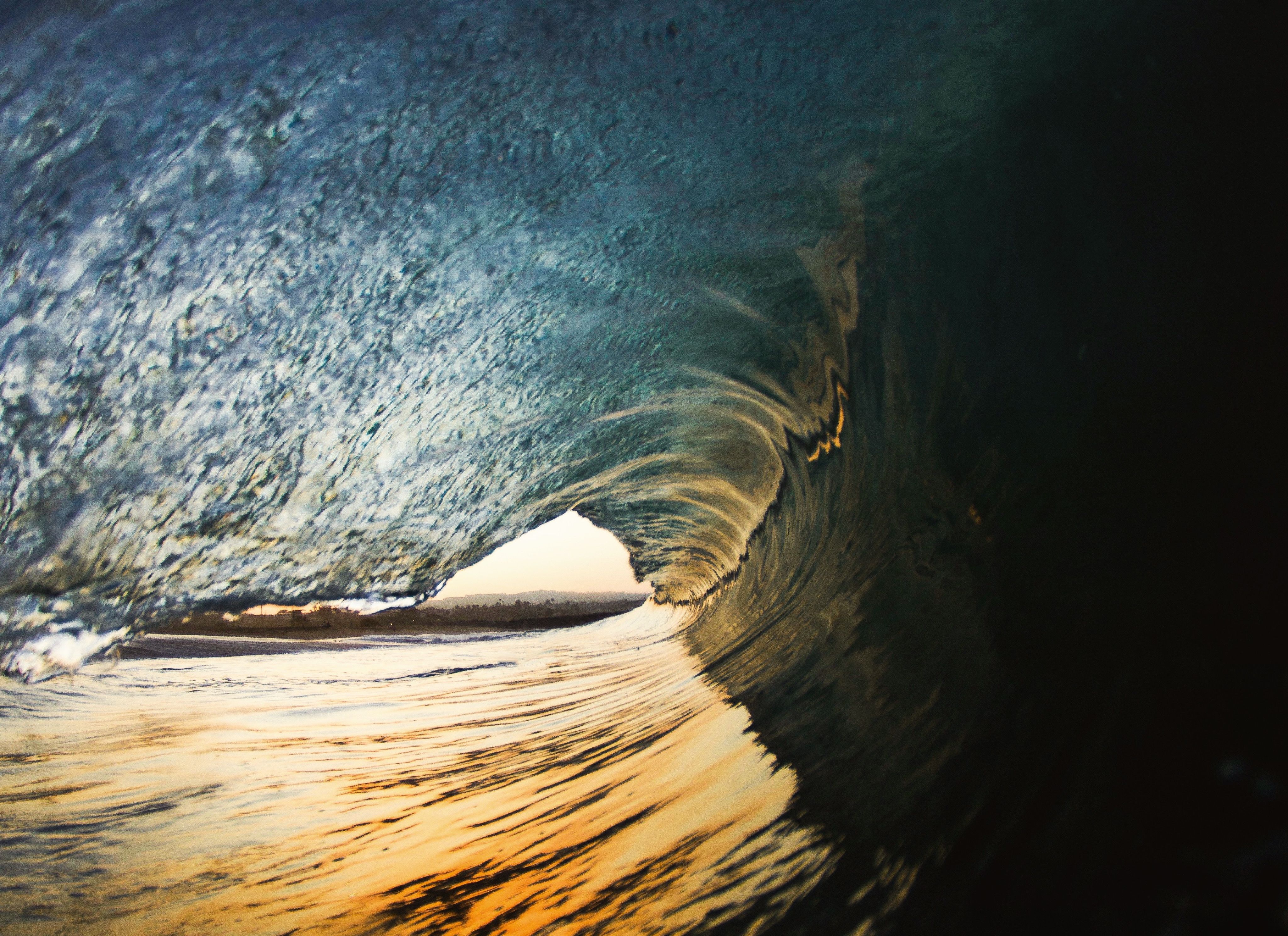Close-Up Shot of Ocean Waves · Free Stock Photo