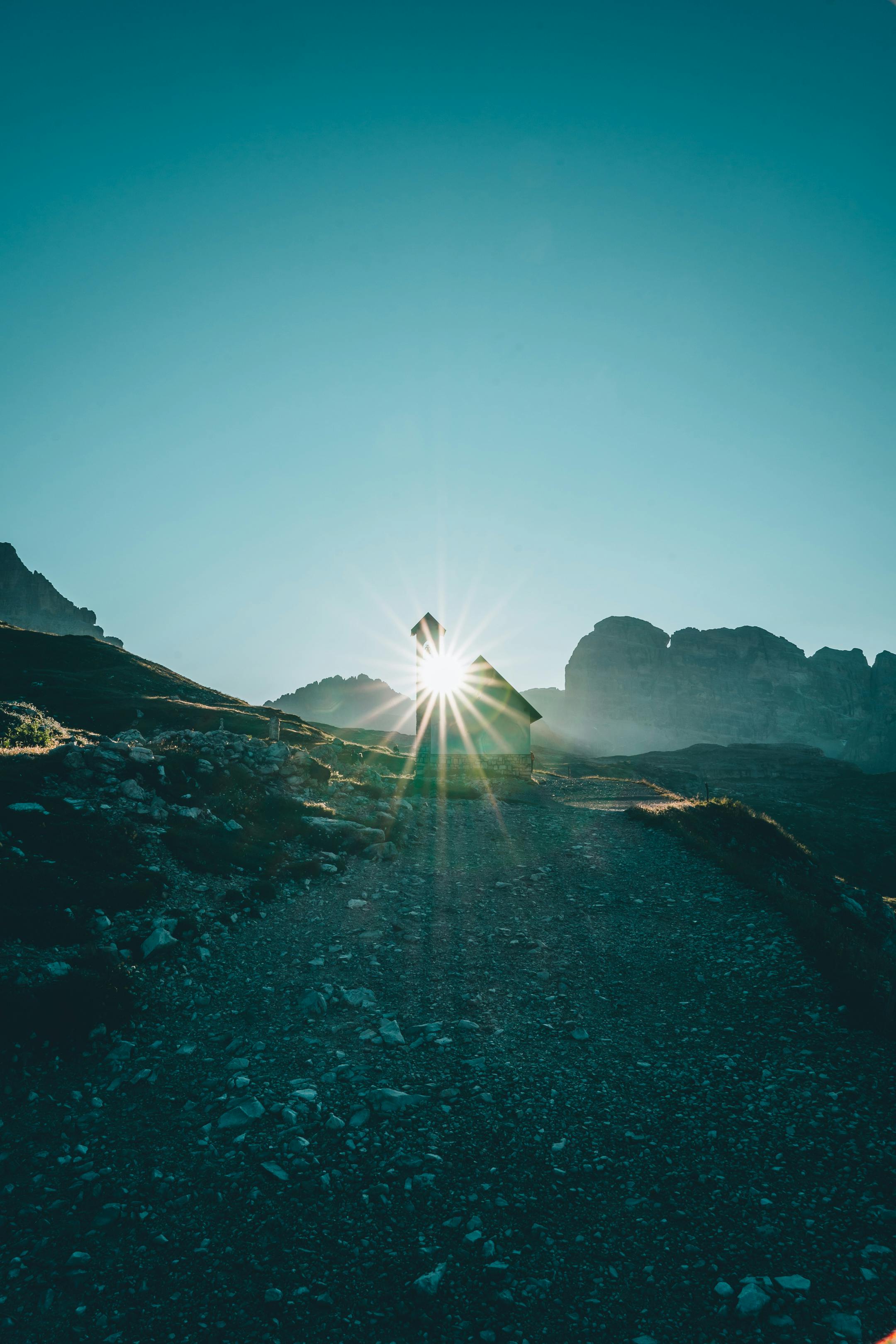 Sunray from the Crevice · Free Stock Photo