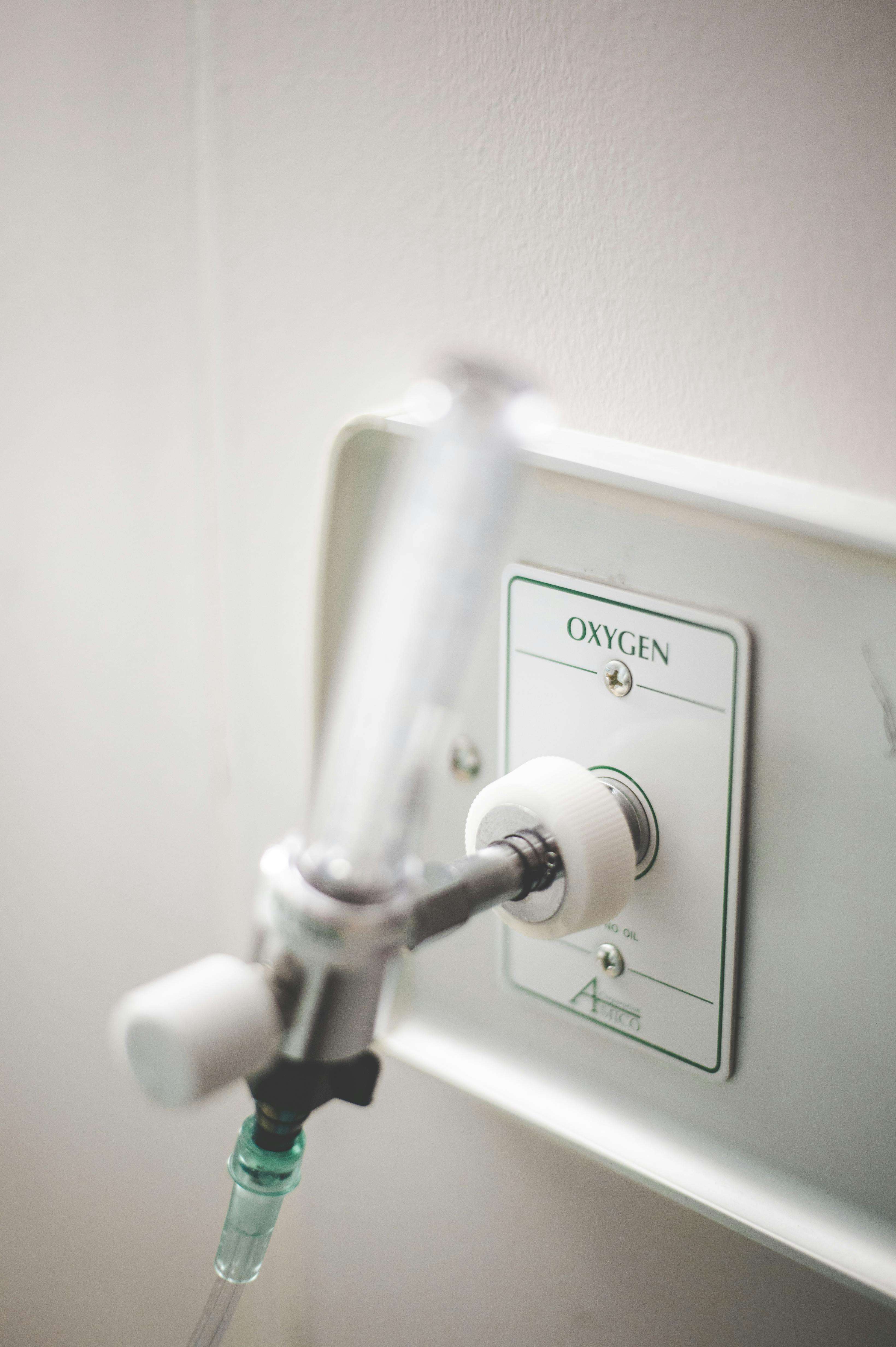 Person using Oxygen · Free Stock Photo