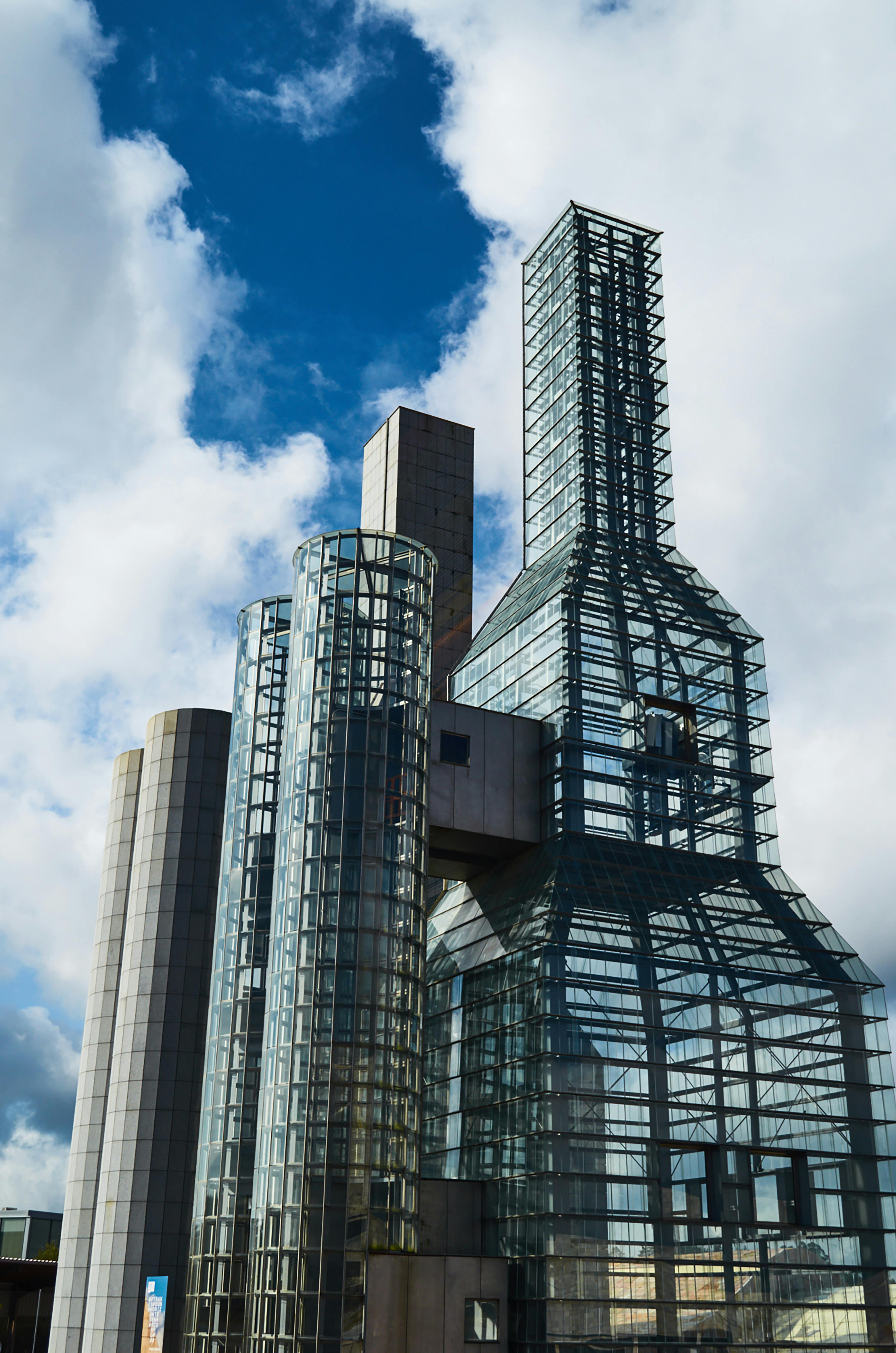 White Building · Free Stock Photo