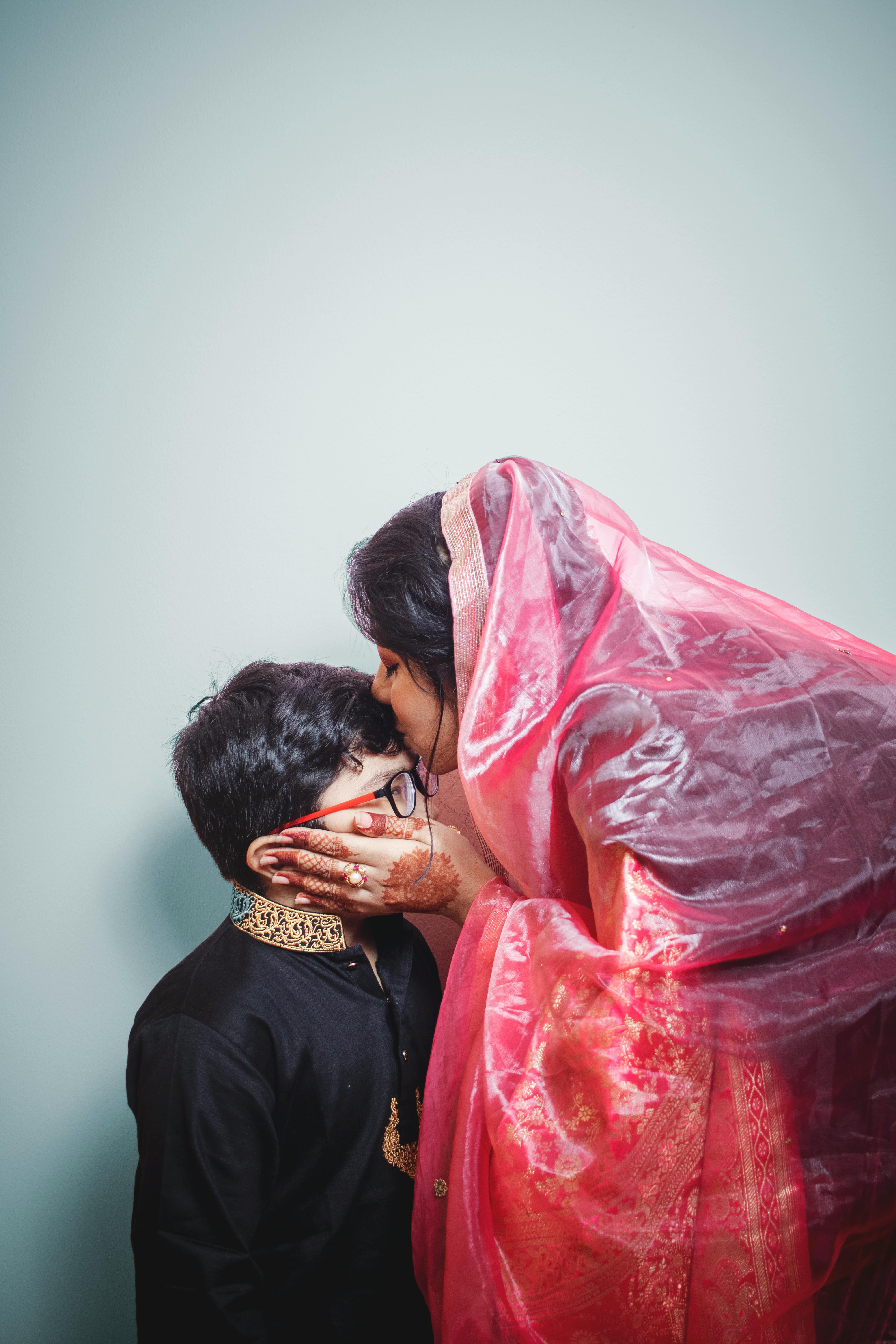 Scratched Forehead Child Photos, Download The BEST Free Scratched ...