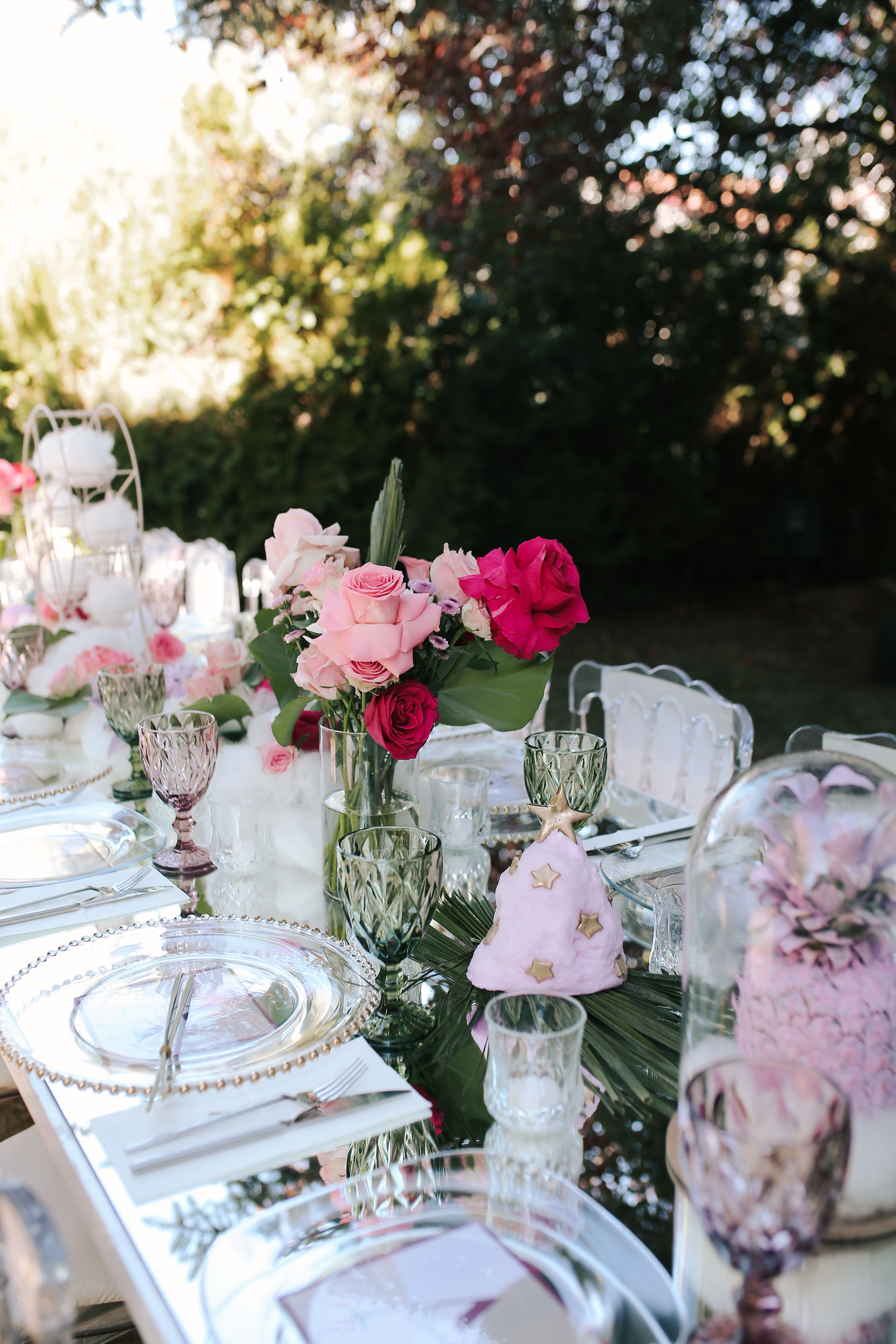Pink Roses on Table · Free Stock Photo