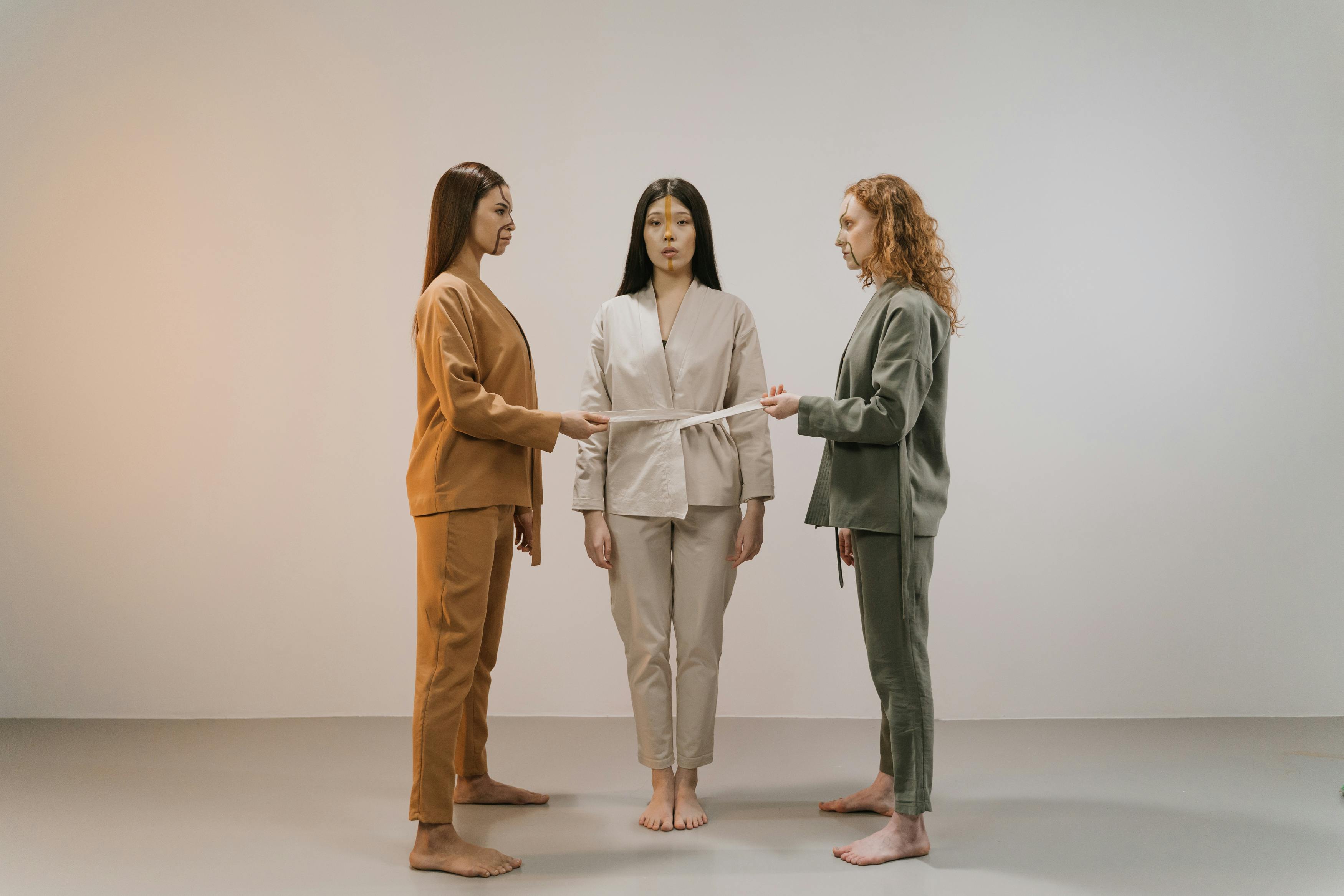 Connected Models Photos, Download The BEST Free Connected Models Stock ...