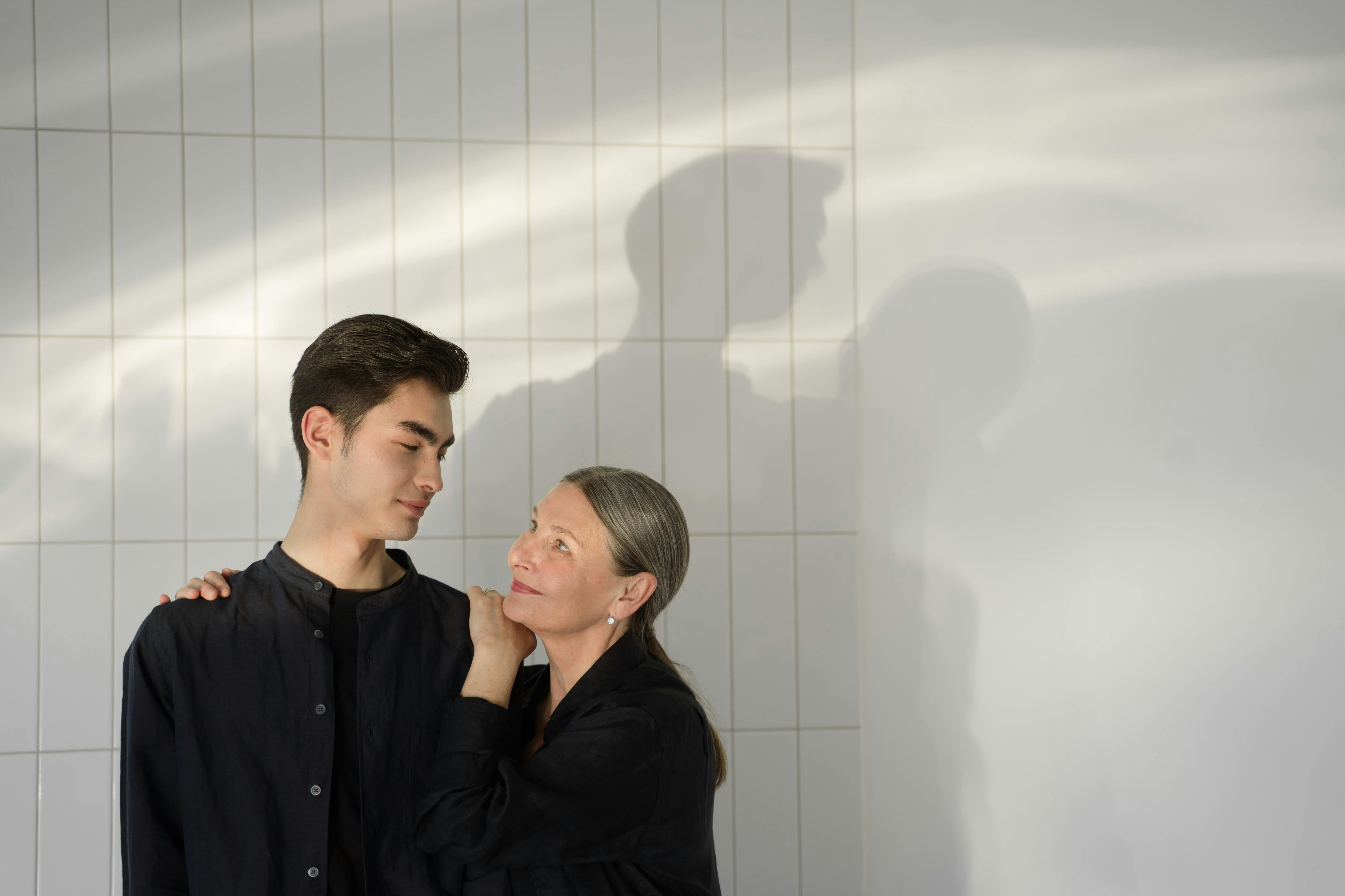 Mom And Son Shadows Photos, Download The BEST Free Mom And Son Shadows ...