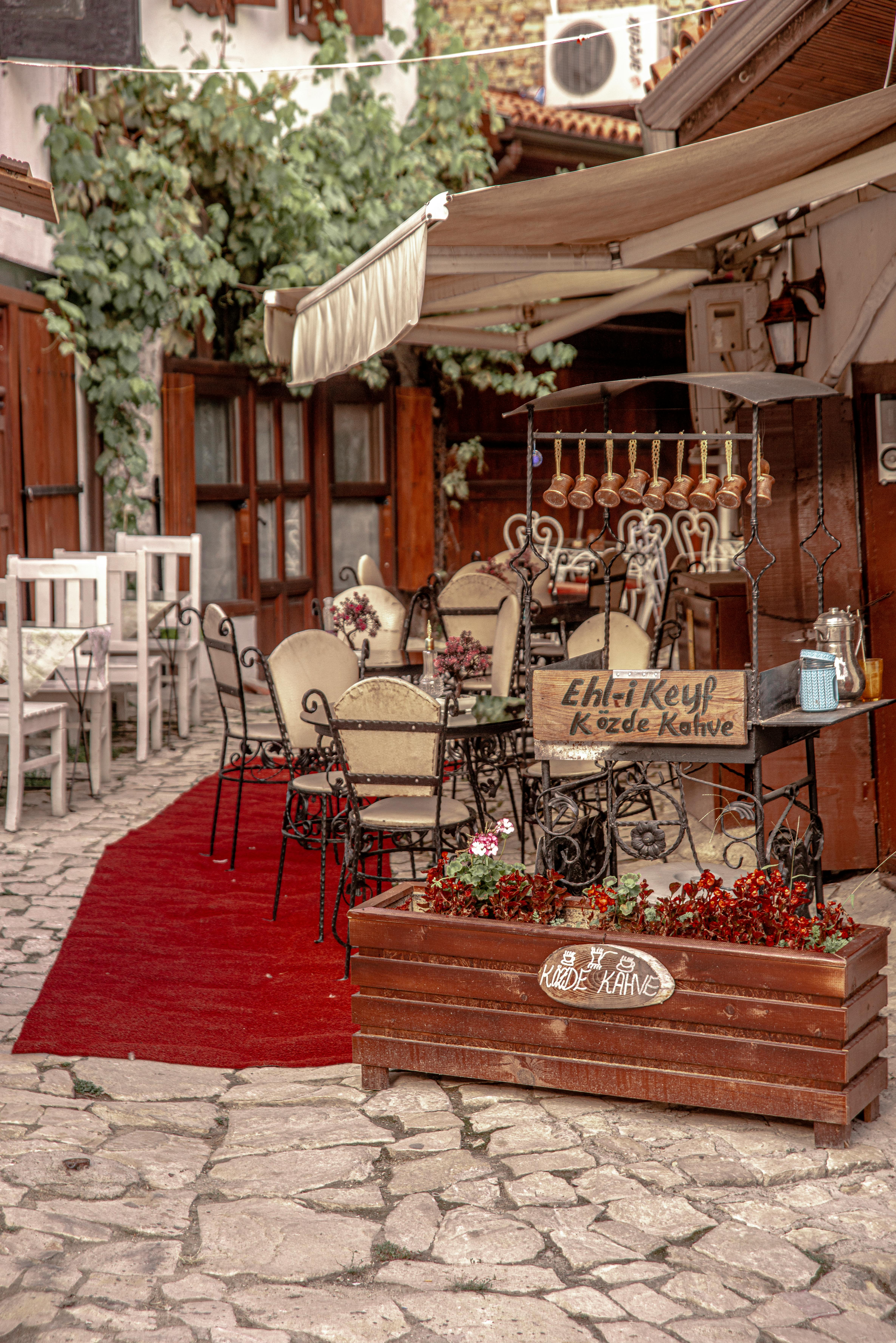 A Commercial Establishment Beside the Concrete Road · Free Stock Photo