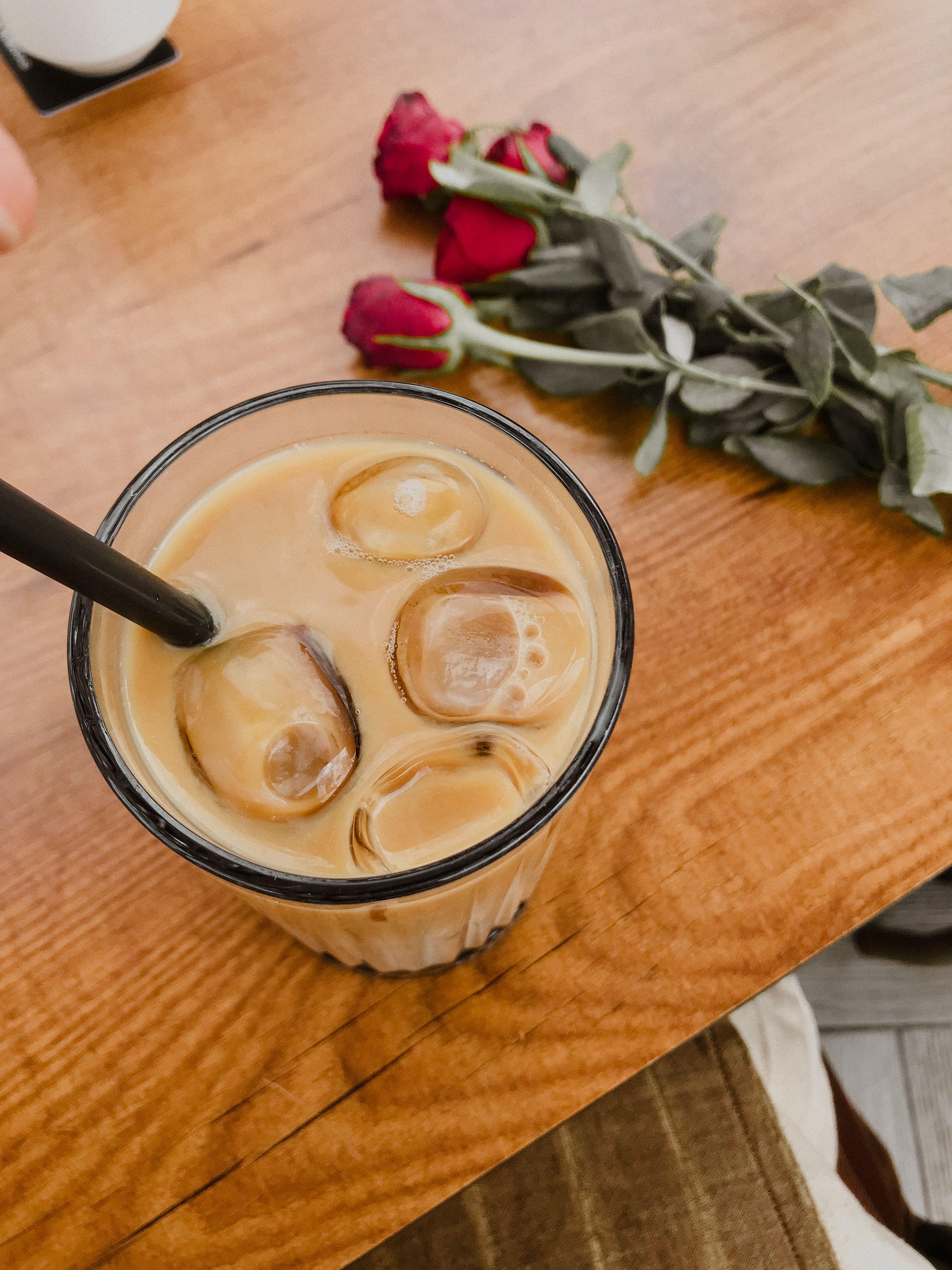 Iced Cofee And Flowers Photos, Download The BEST Free Iced Cofee And ...