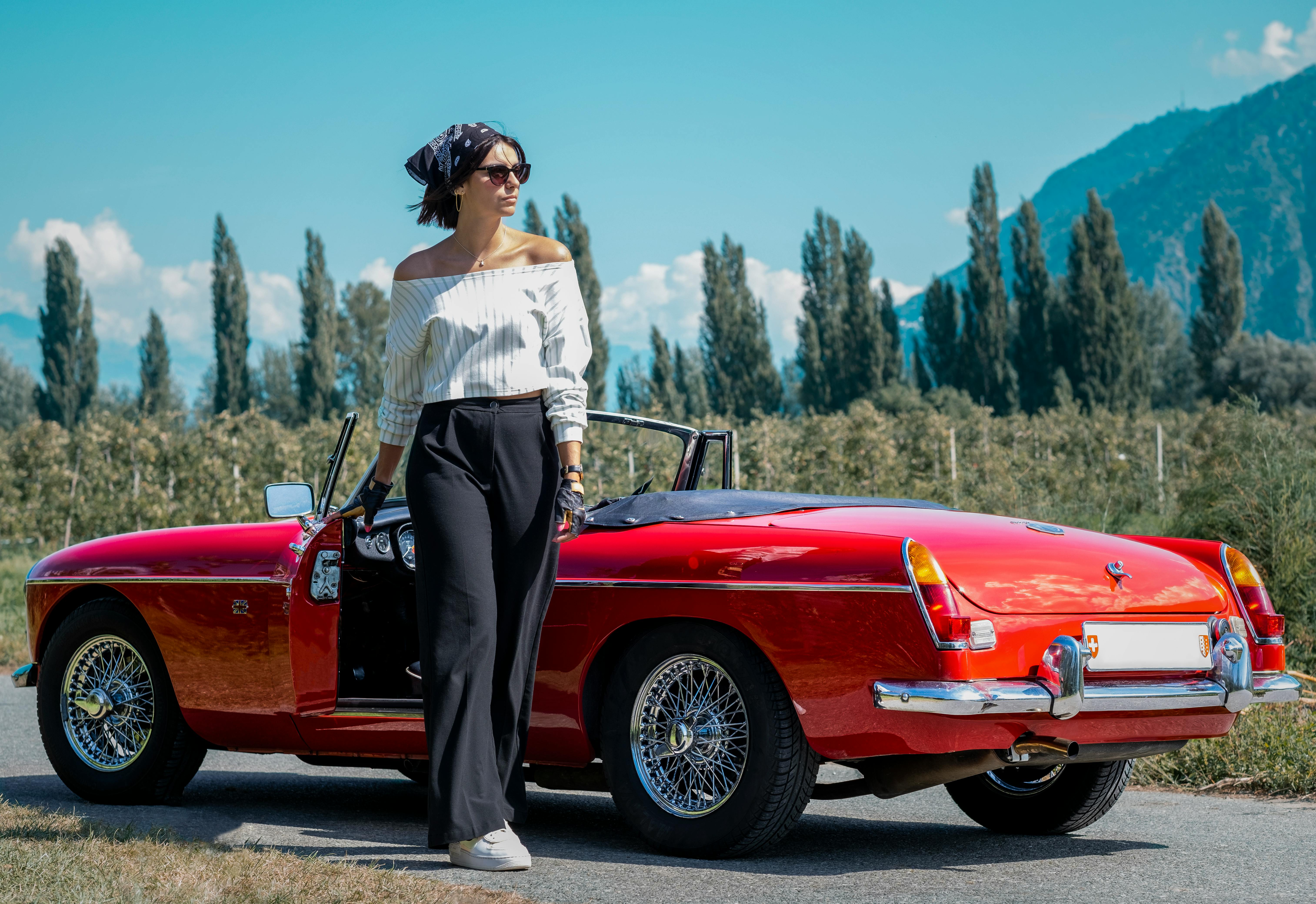 People Getting Out Of The Luxury Cars Photos, Download The BEST Free ...