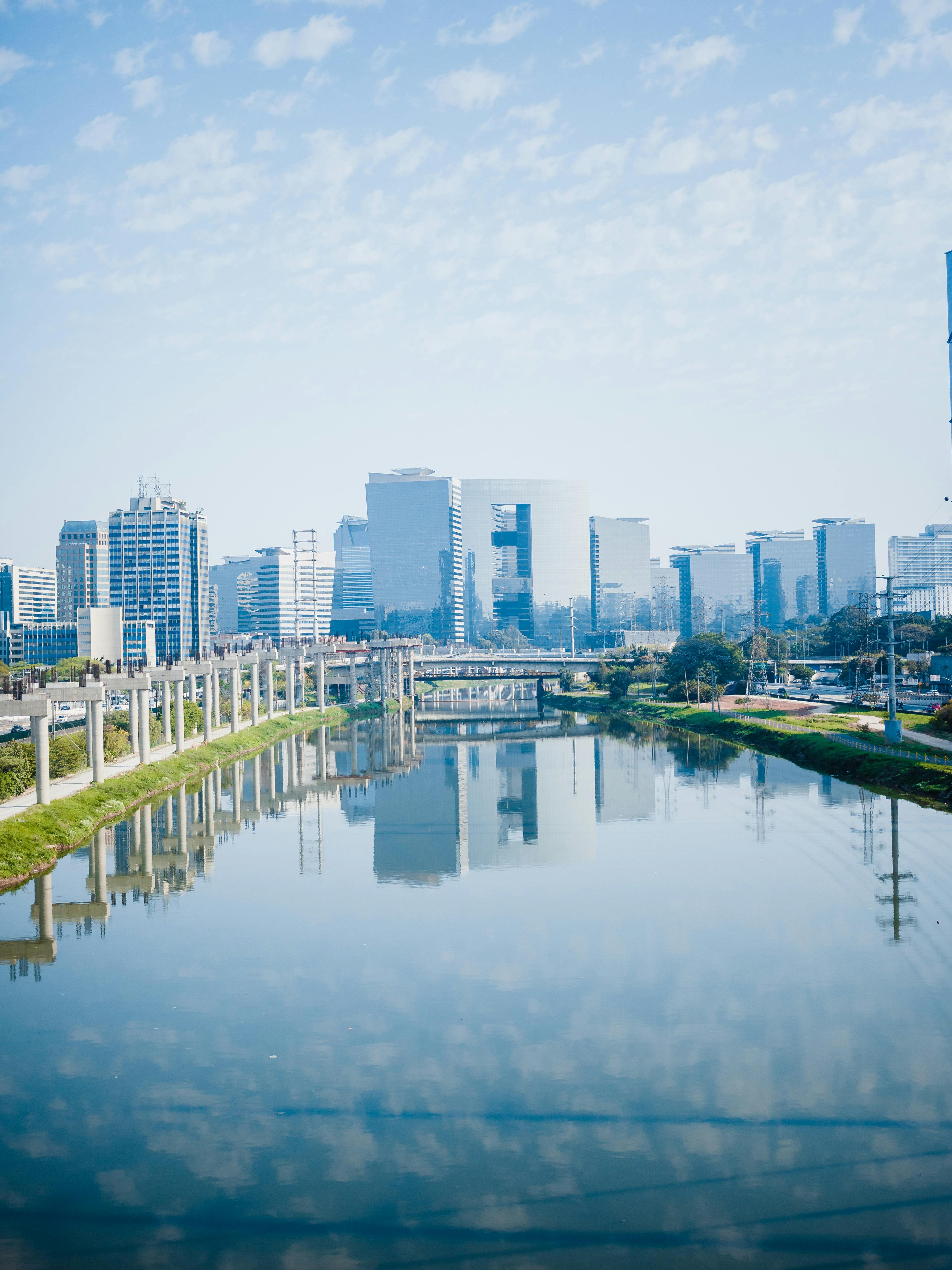 A River in a City · Free Stock Photo
