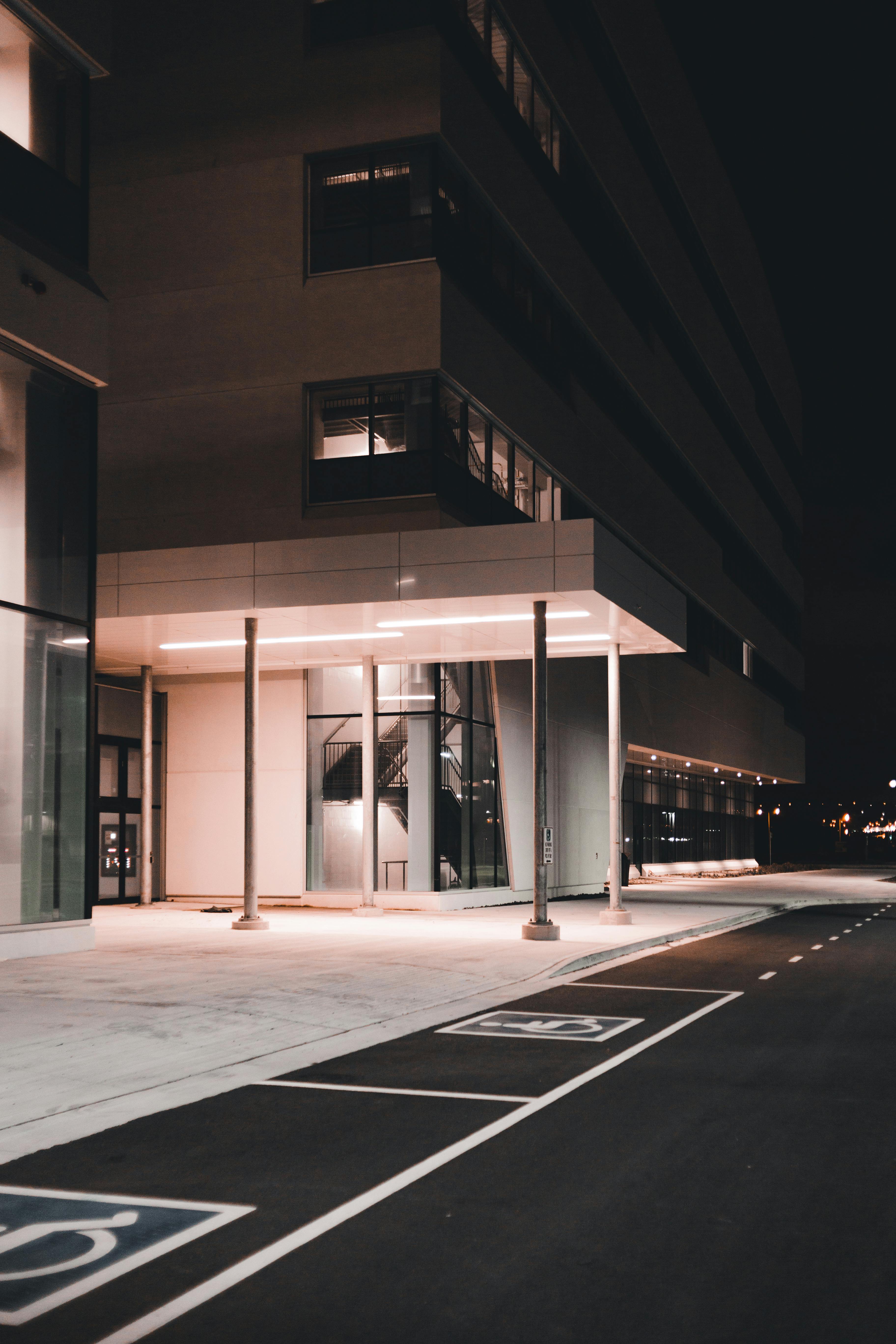 Empty Street and Sidewalk at Night · Free Stock Photo