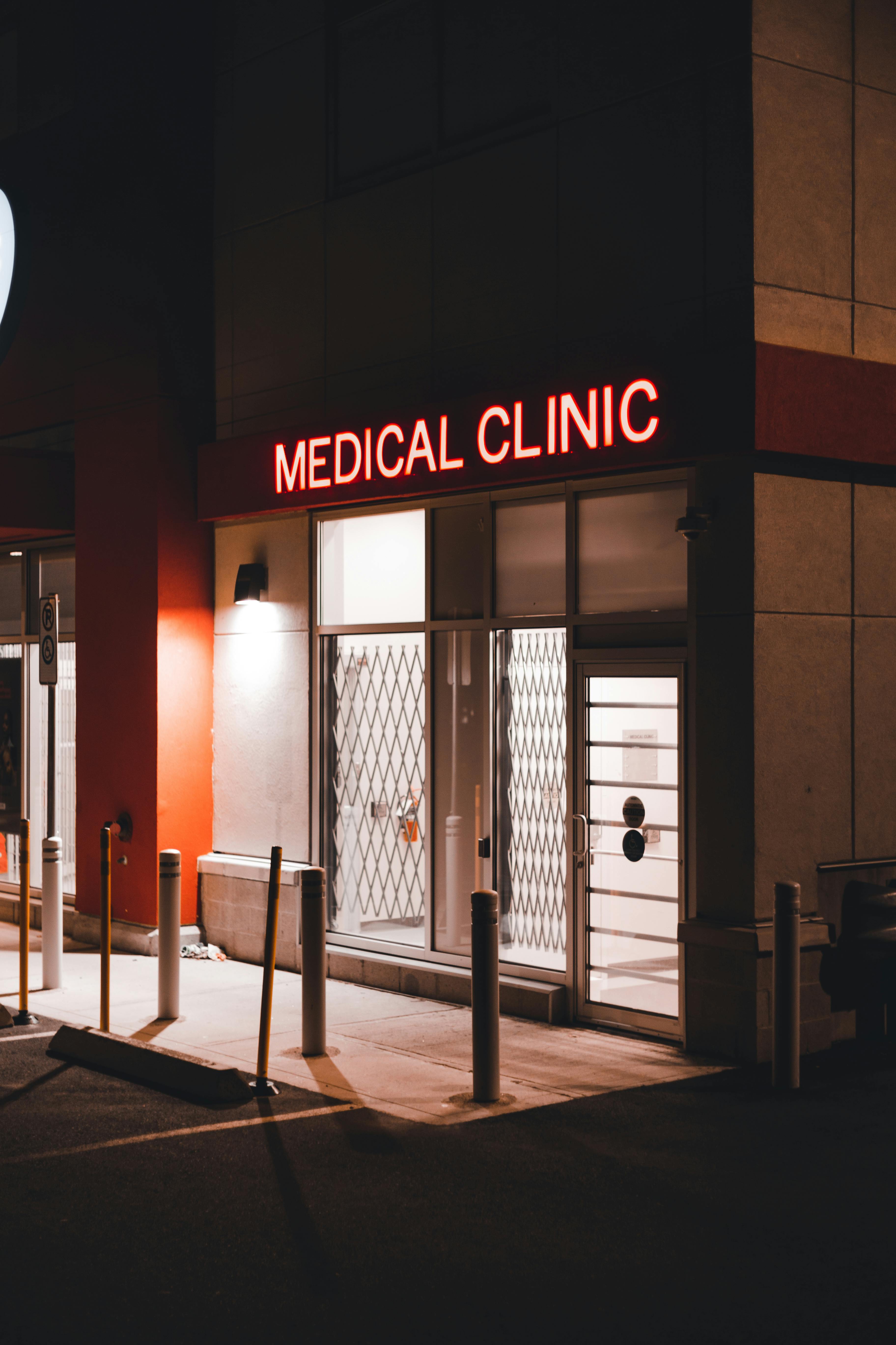 Signage of a Medical Clinic · Free Stock Photo