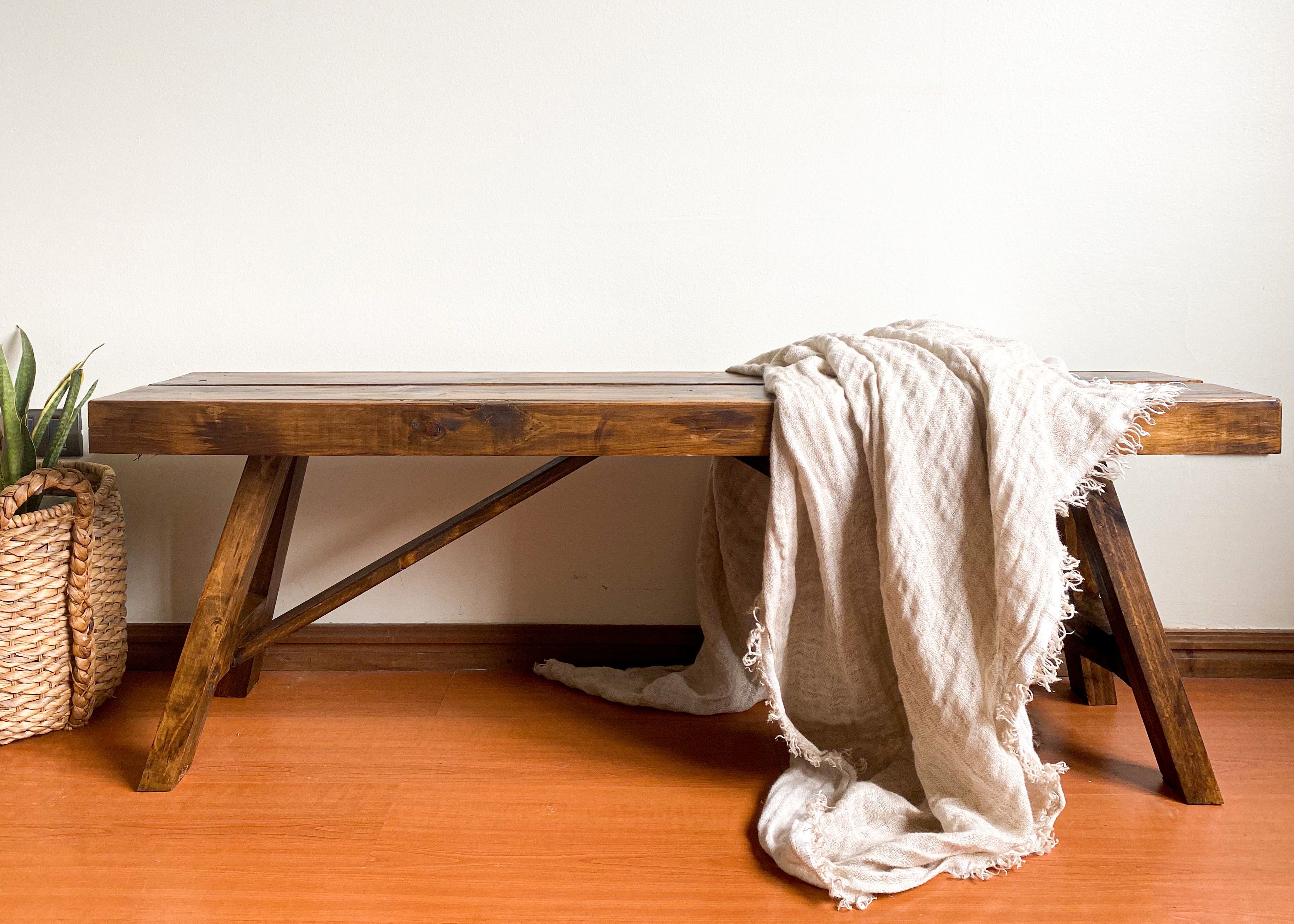 White Cloth on a Wooden Bench · Free Stock Photo