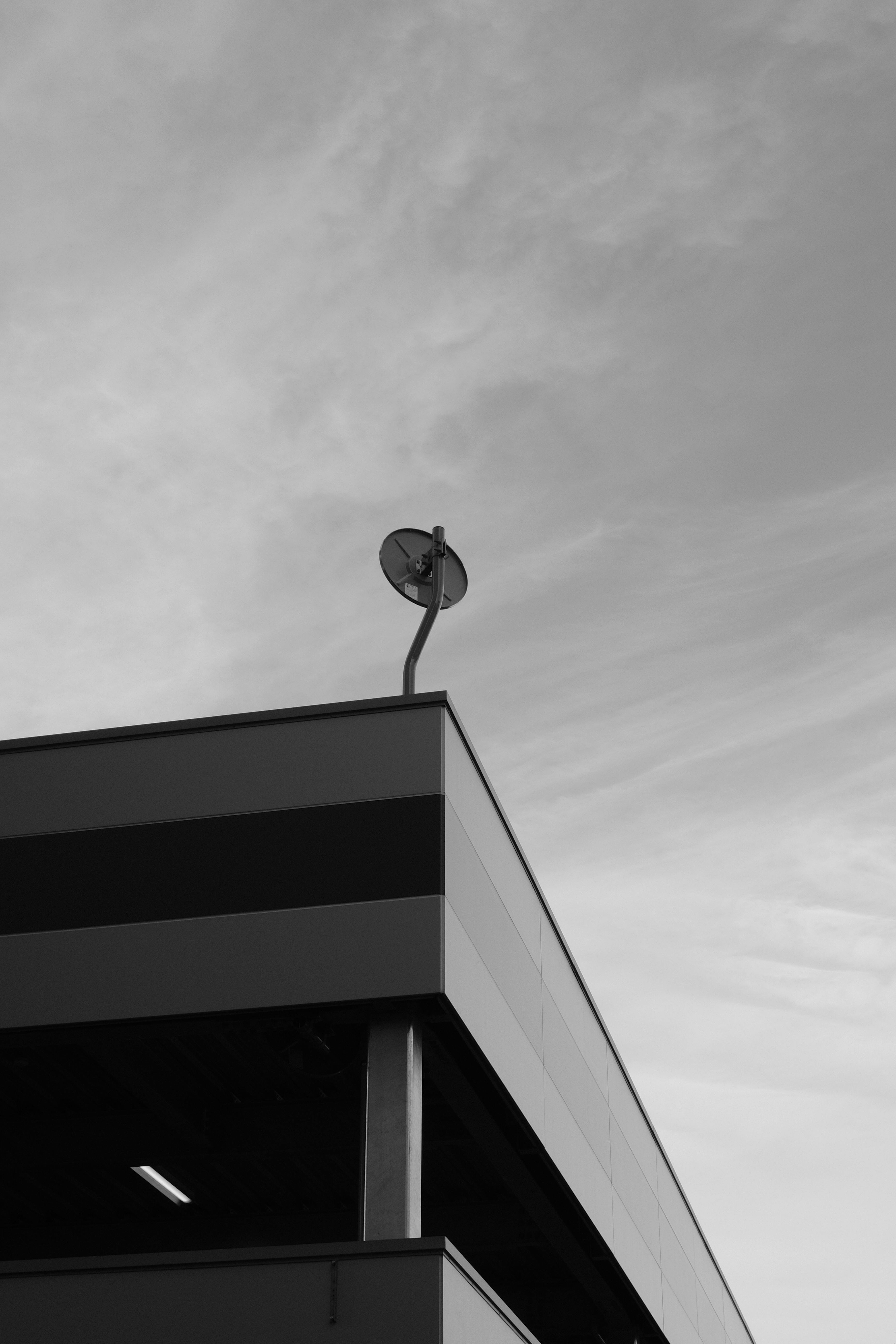 10,000+ Best Satellite Dish Photos · 100% Free Download · Pexels Stock ...