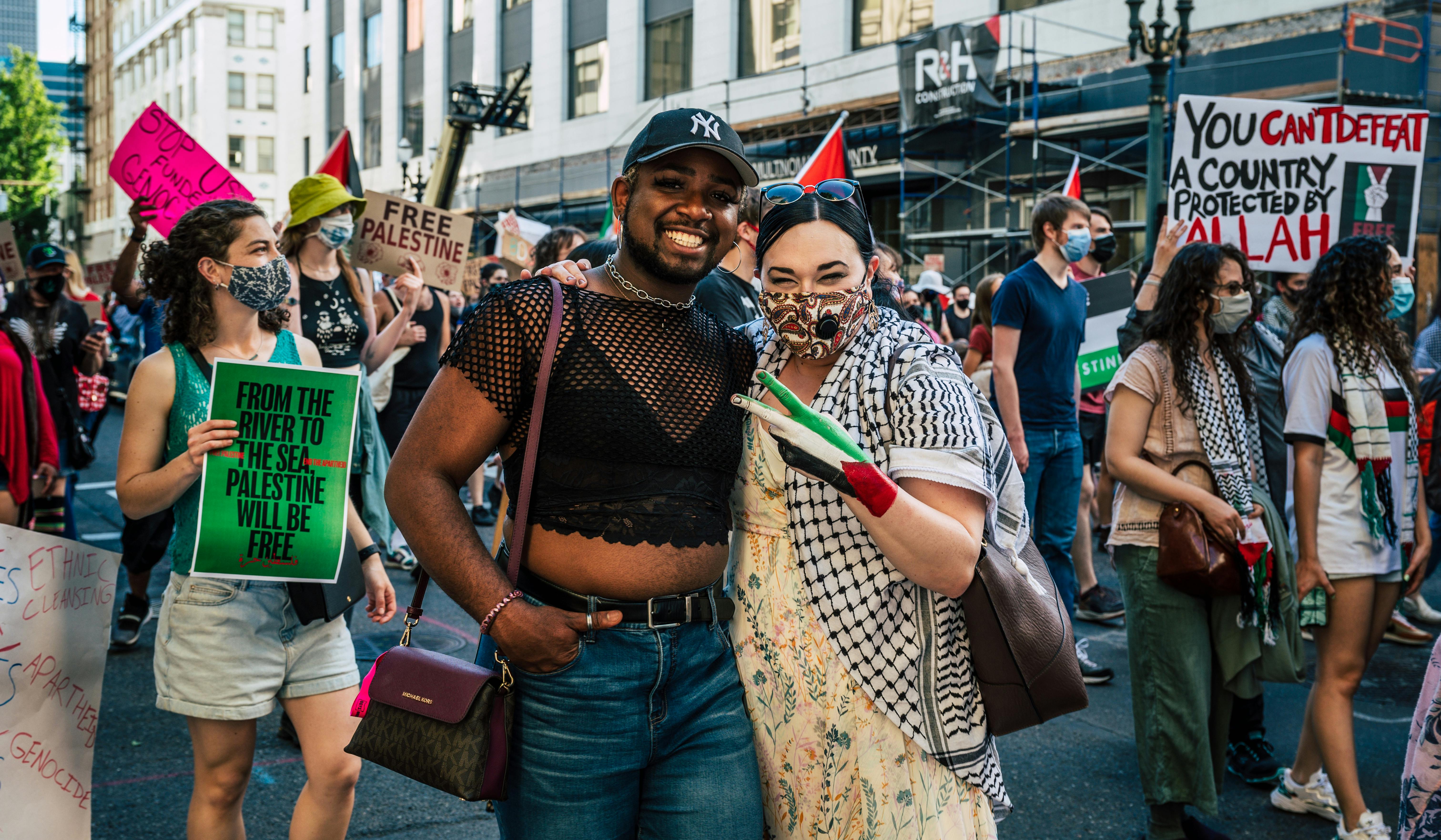 Rallyists Posing while in a Demonstration · Free Stock Photo