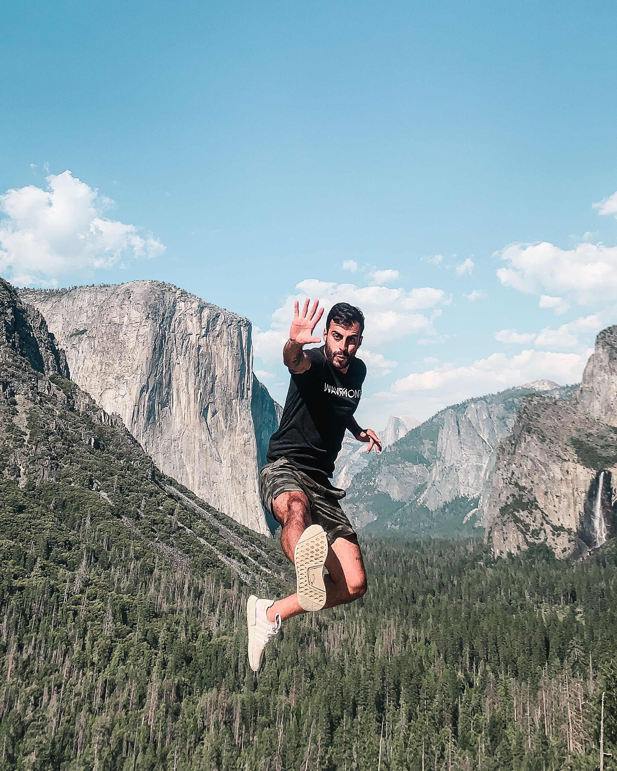 Man in Black Shirt doing a Jump Shot · Free Stock Photo