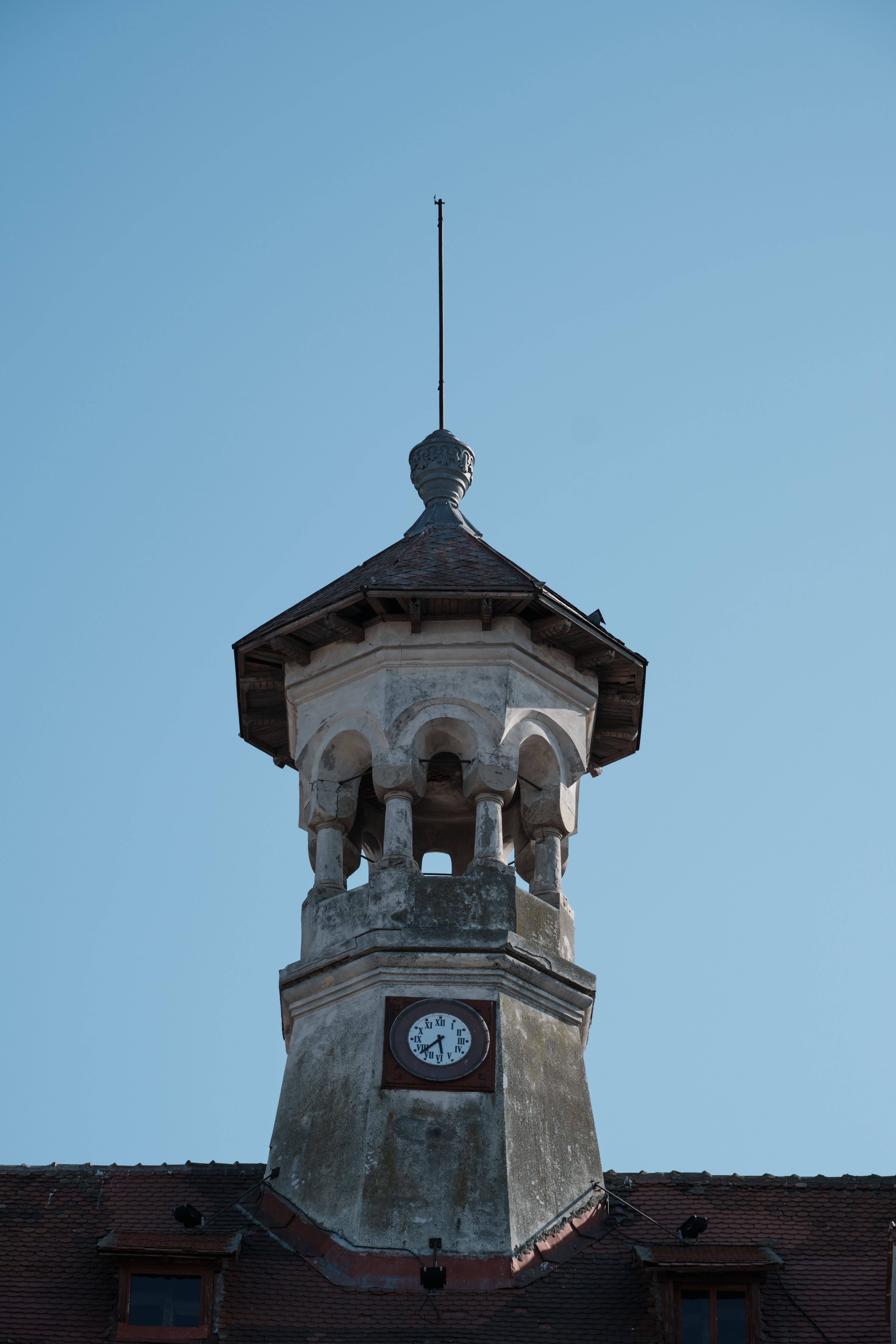 Brown and Black Clock Tower Under the Blue Sky · Free Stock Photo