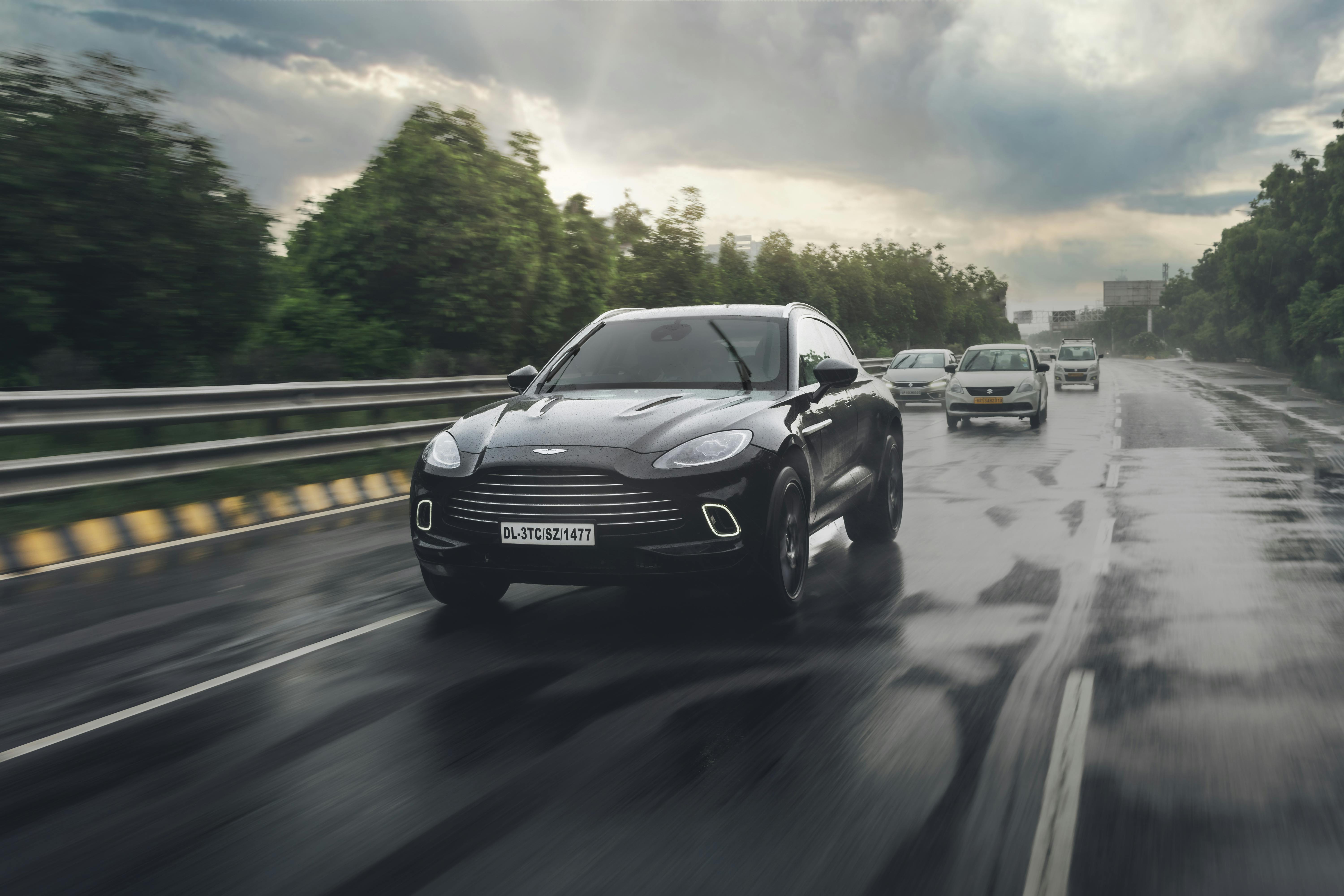 12,219+ Best Free Freeway traffic Stock Photos & Images · 100% Royalty ...