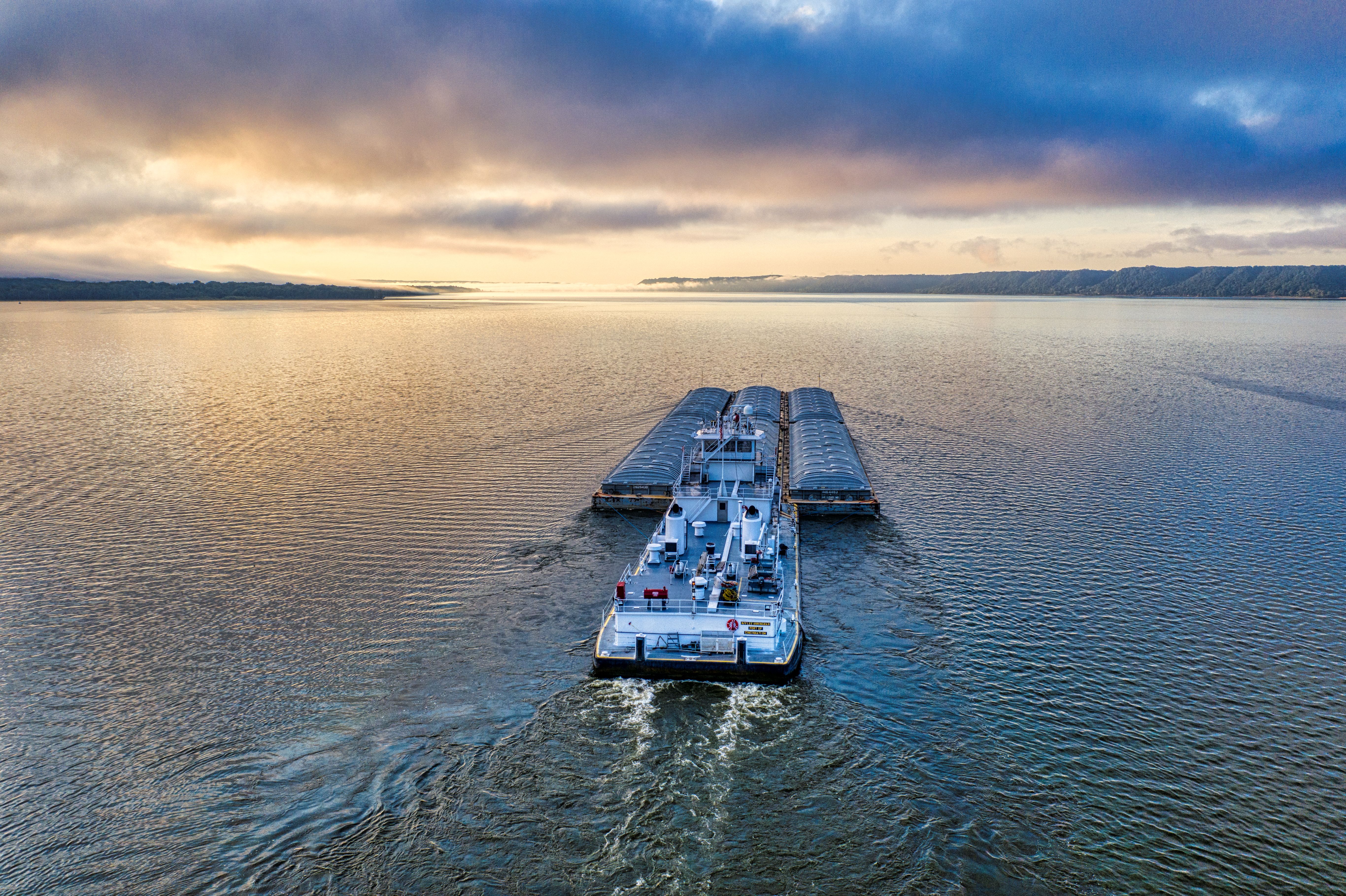 Barge on Sea · Free Stock Photo