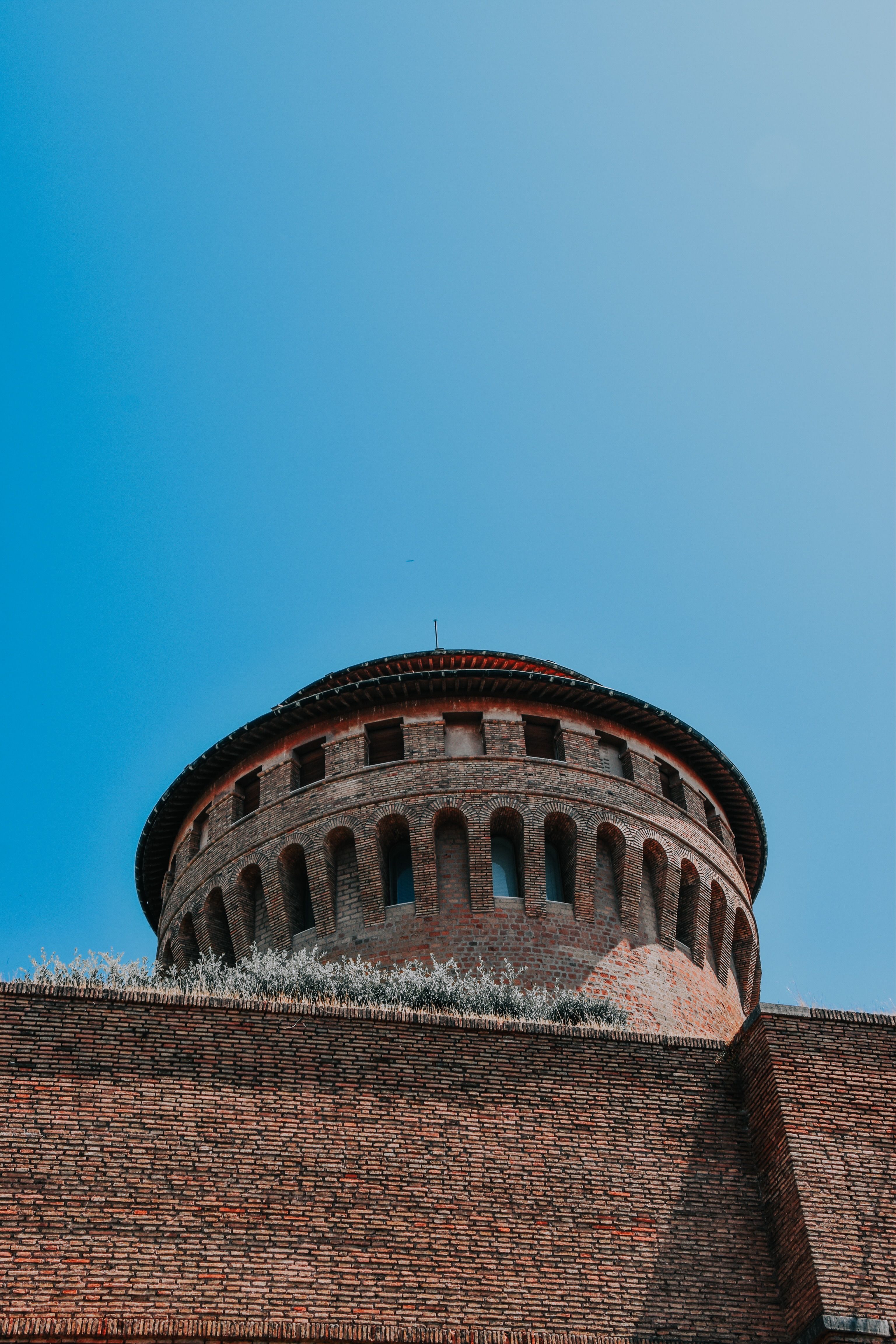 Medieval Tower and Walls · Free Stock Photo