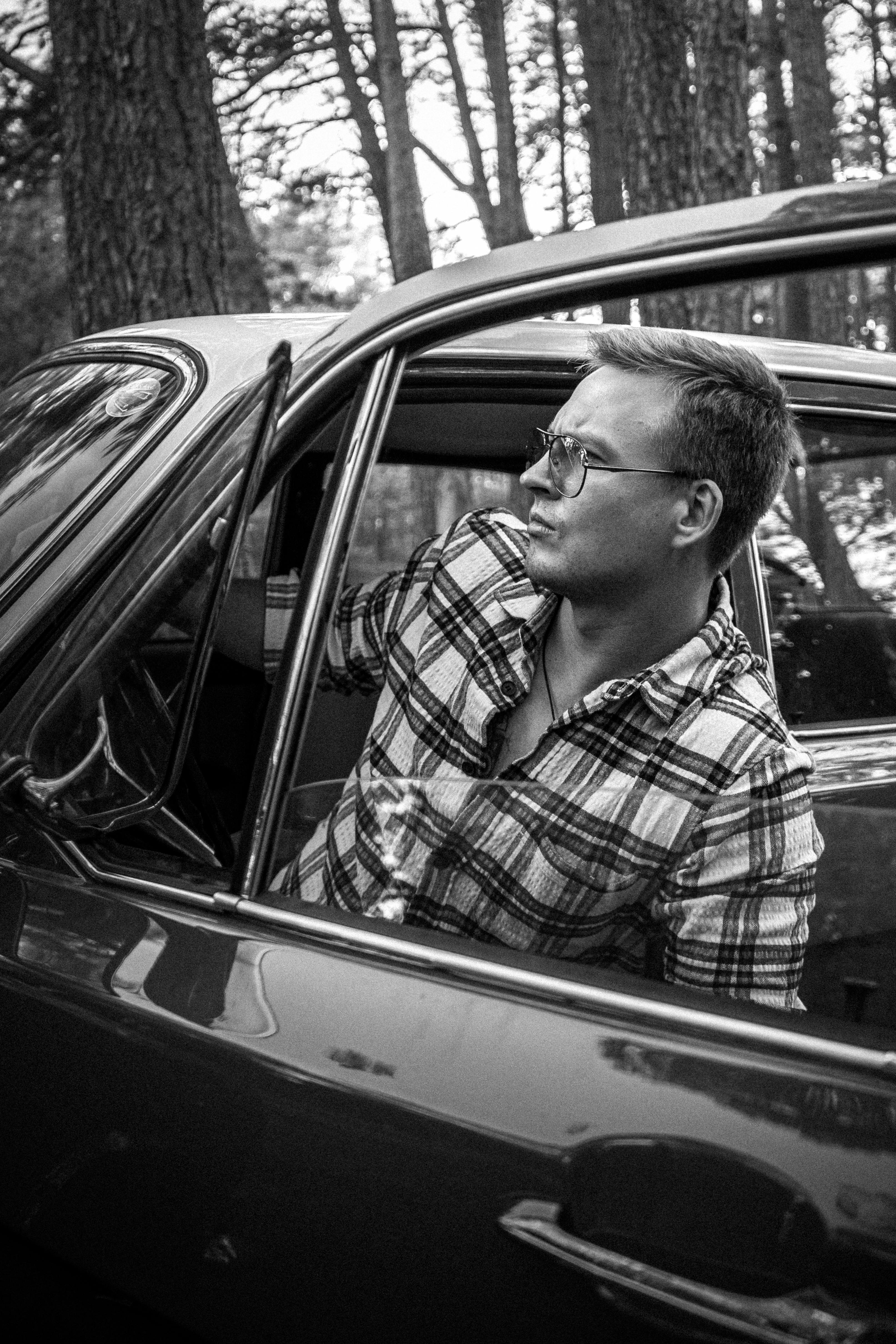 Entering A Car Photos, Download The BEST Free Entering A Car Stock ...