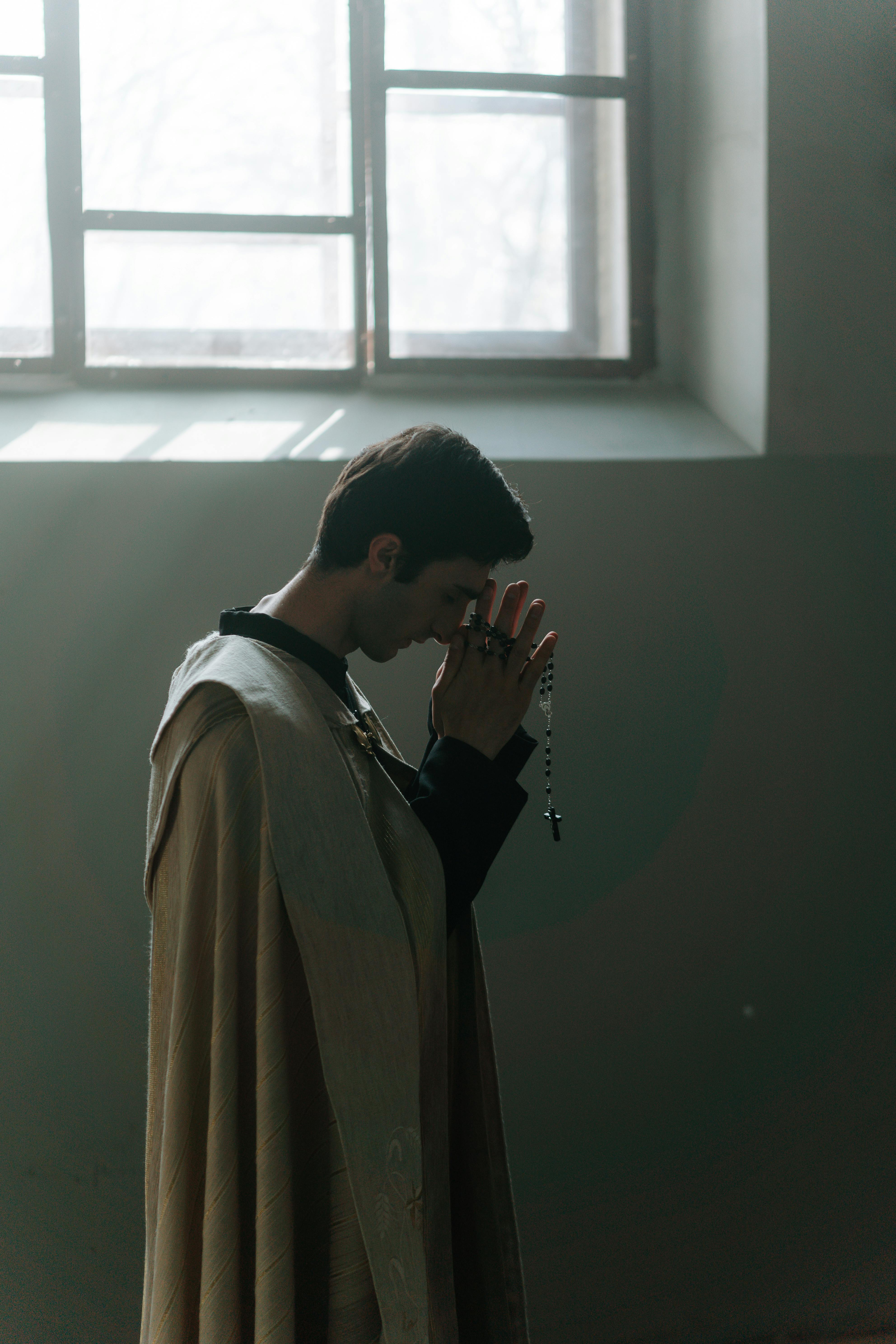 Solemn Photos, Download The BEST Free Solemn Stock Photos & HD Images