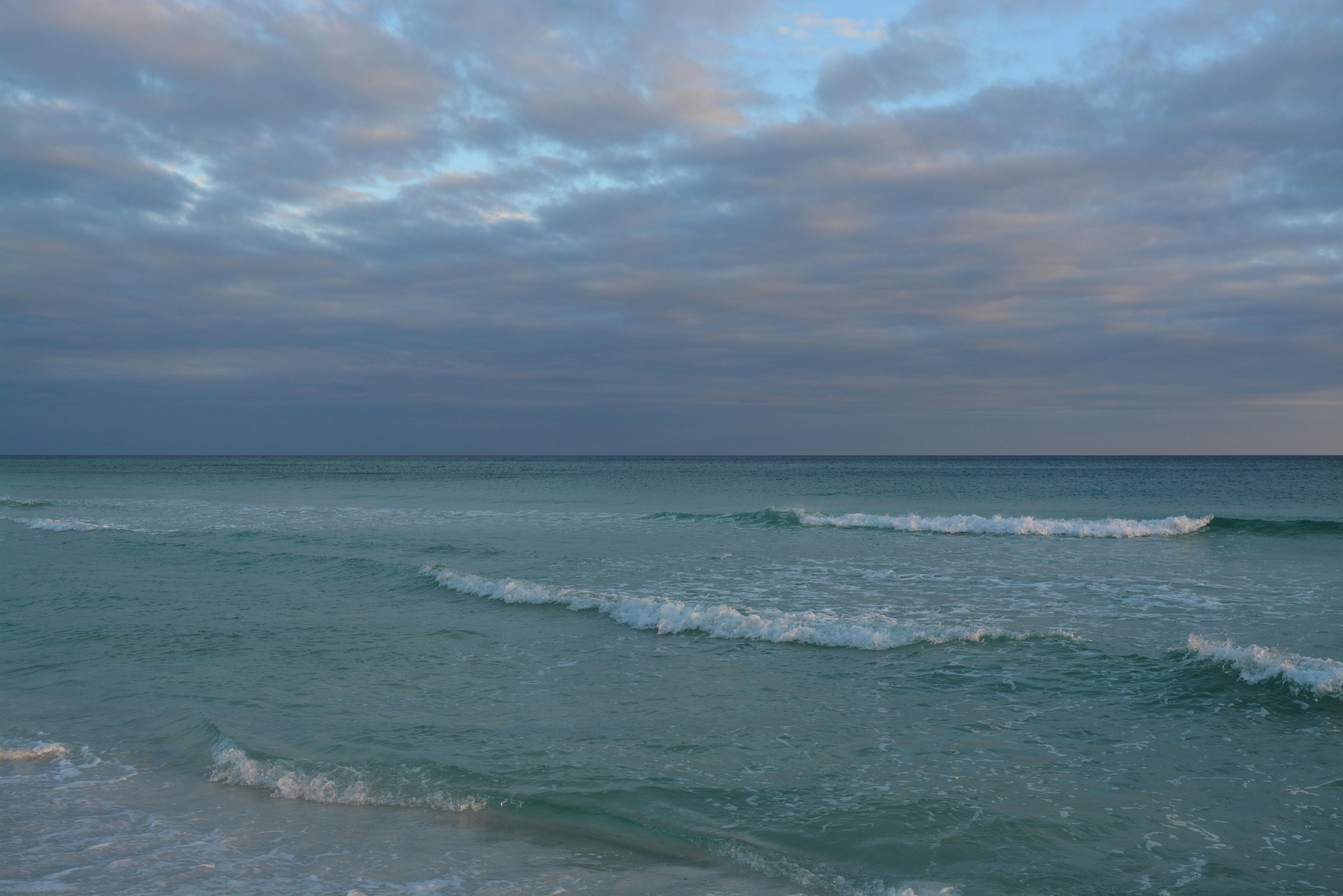 Ocean Waves · Free Stock Photo