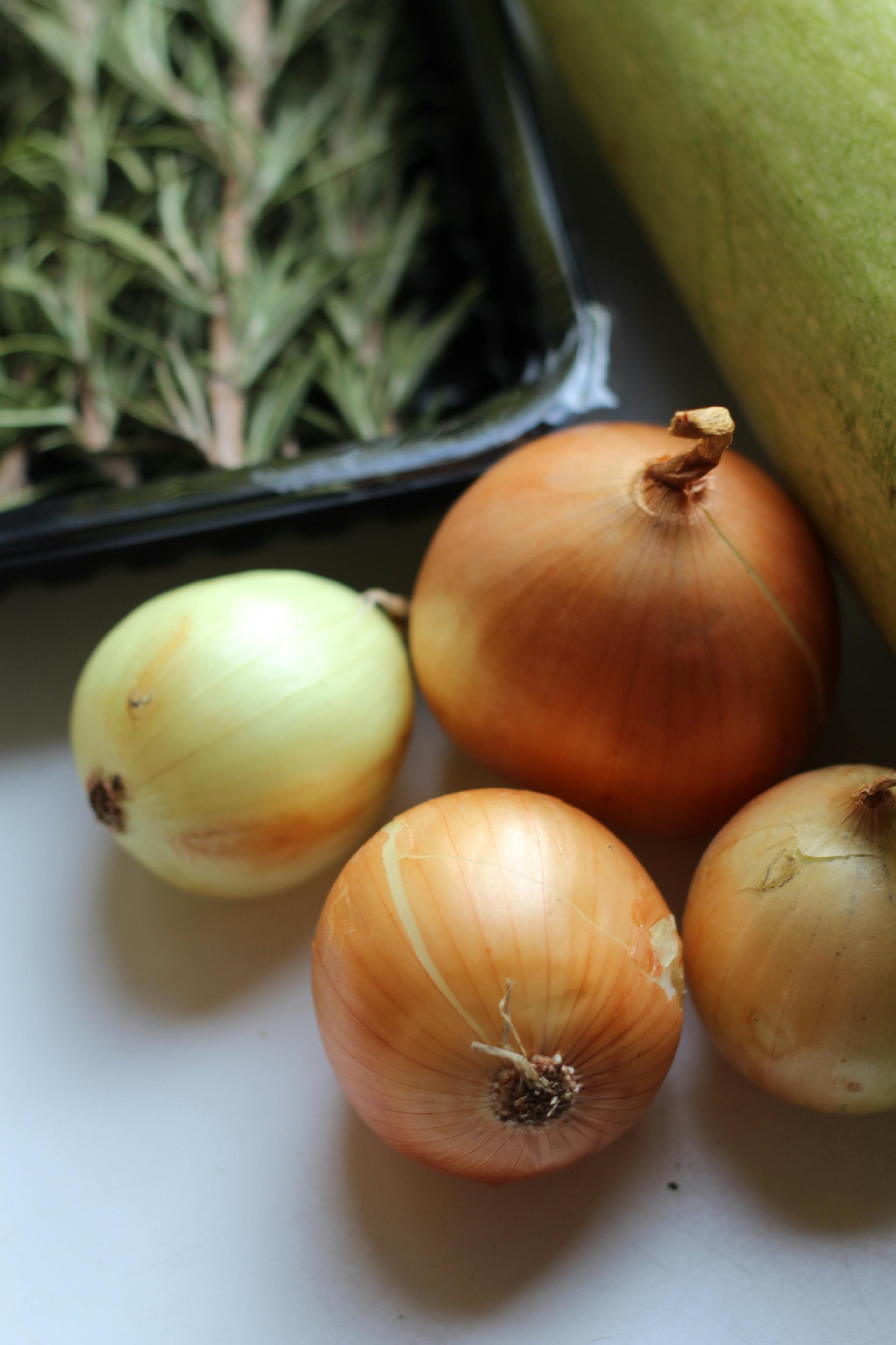 Close Up Photo of Onions · Free Stock Photo