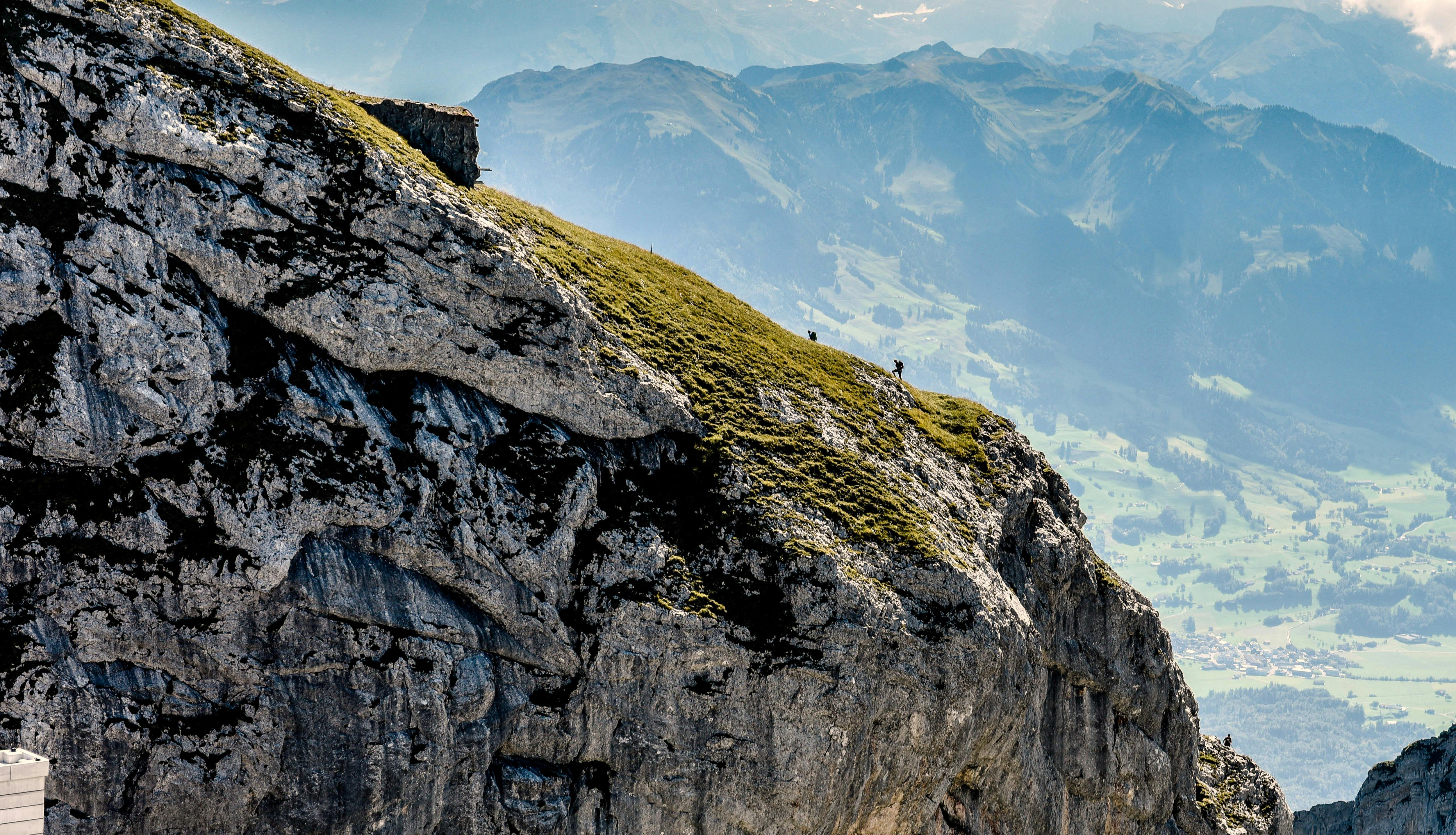 Drone Shot of a Cliff of a Mountain · Free Stock Photo