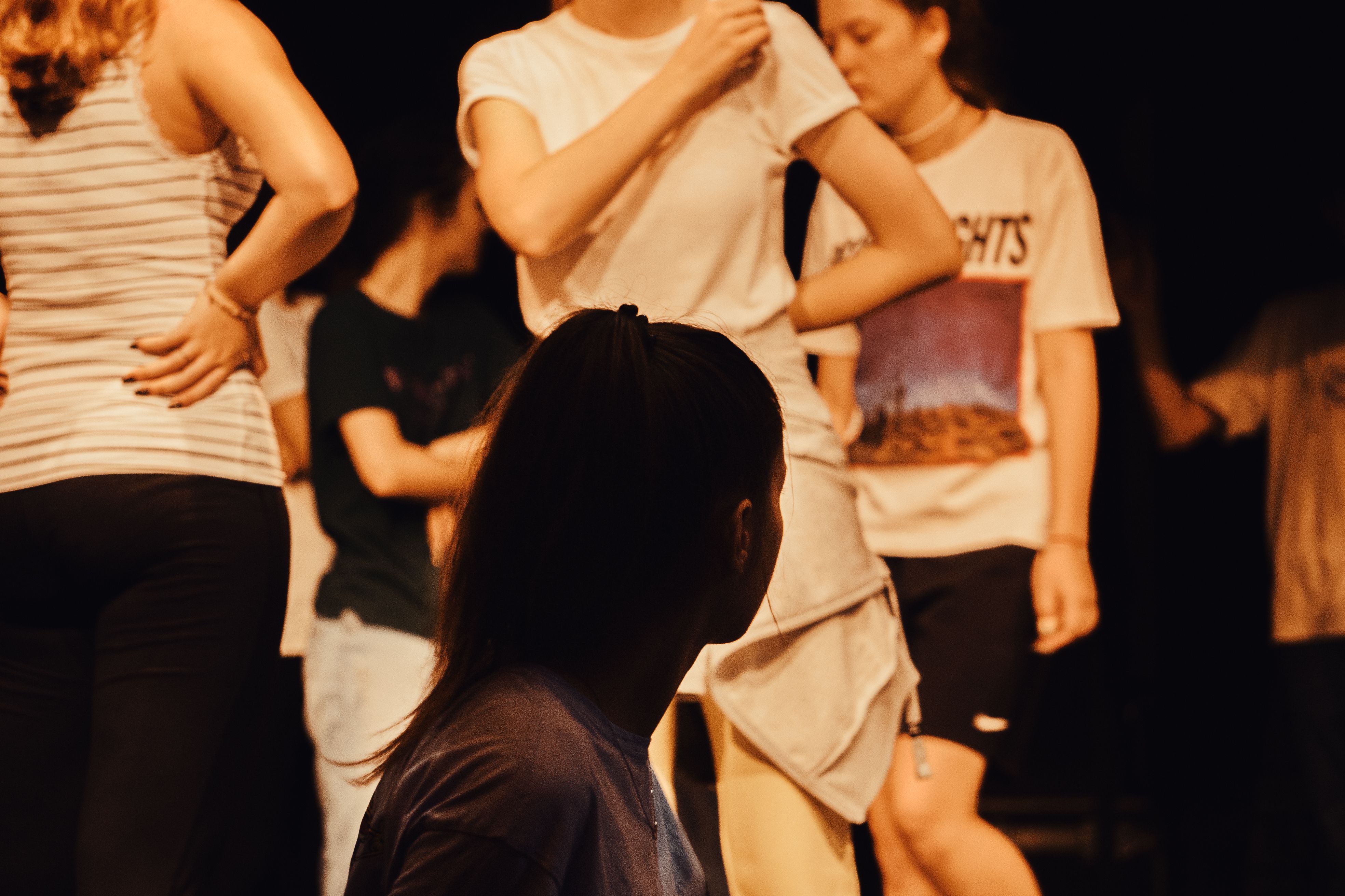 Girls Pearing Through Stage Curtains Photos, Download The BEST Free ...