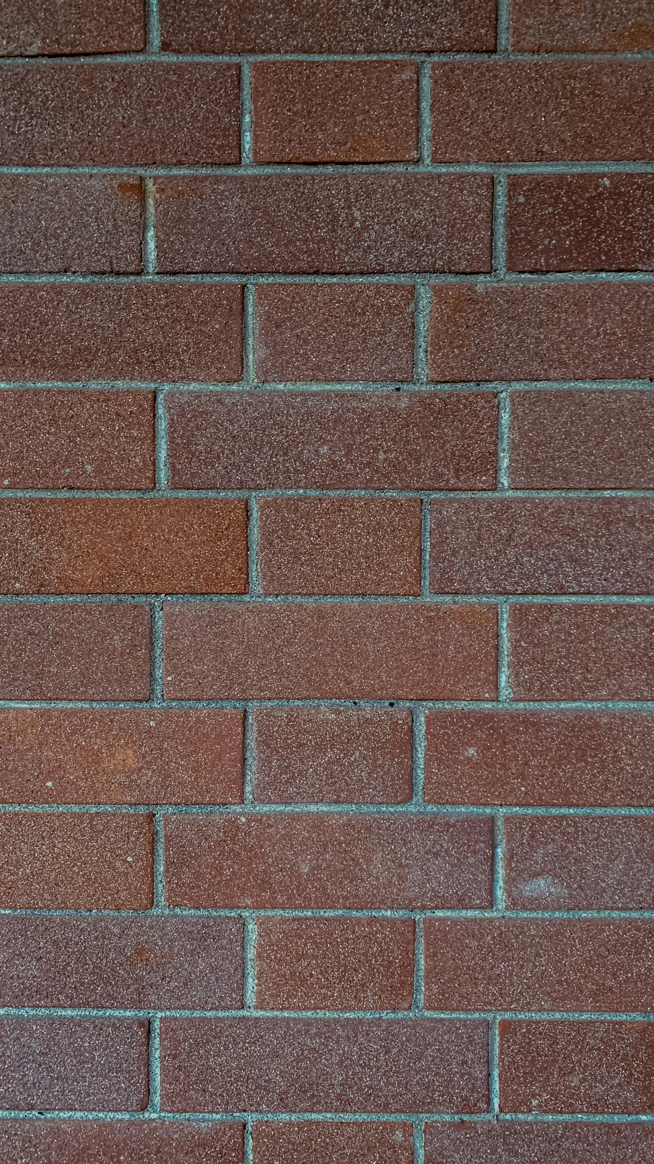 Yellow Brick Building · Free Stock Photo