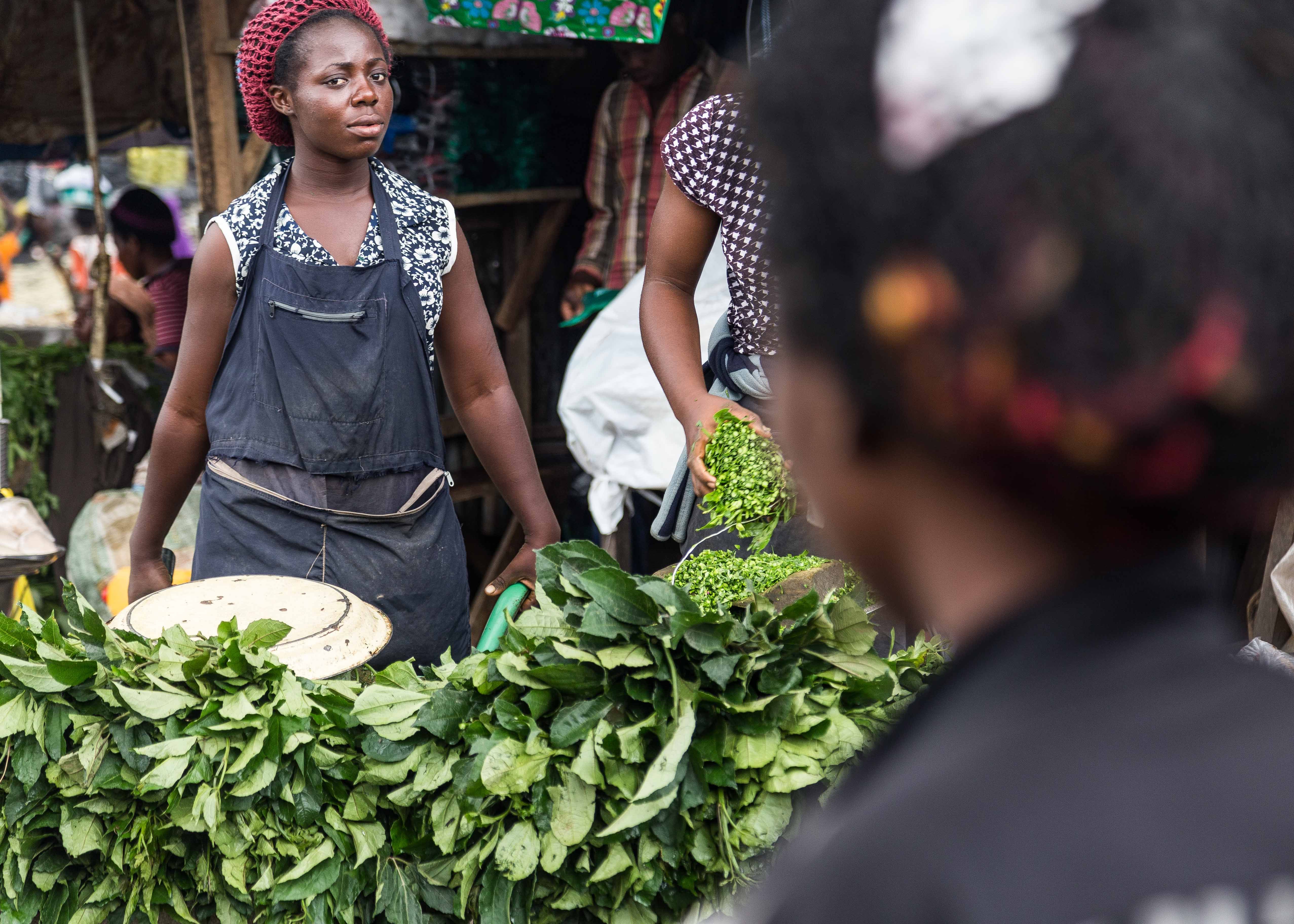 African Women Selling Photos, Download The BEST Free African Women ...
