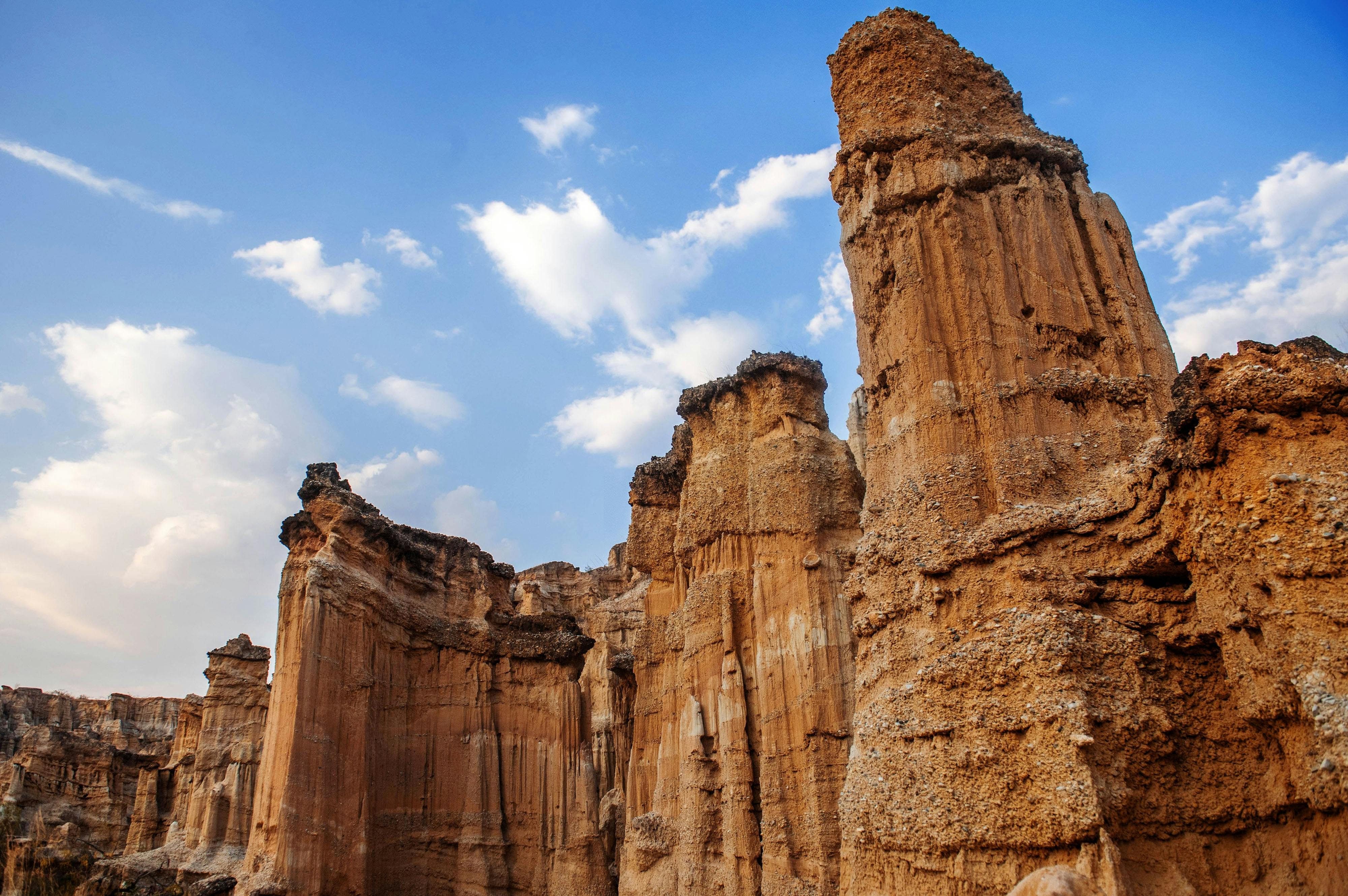 Natural Geological Formation of Sandstones · Free Stock Photo