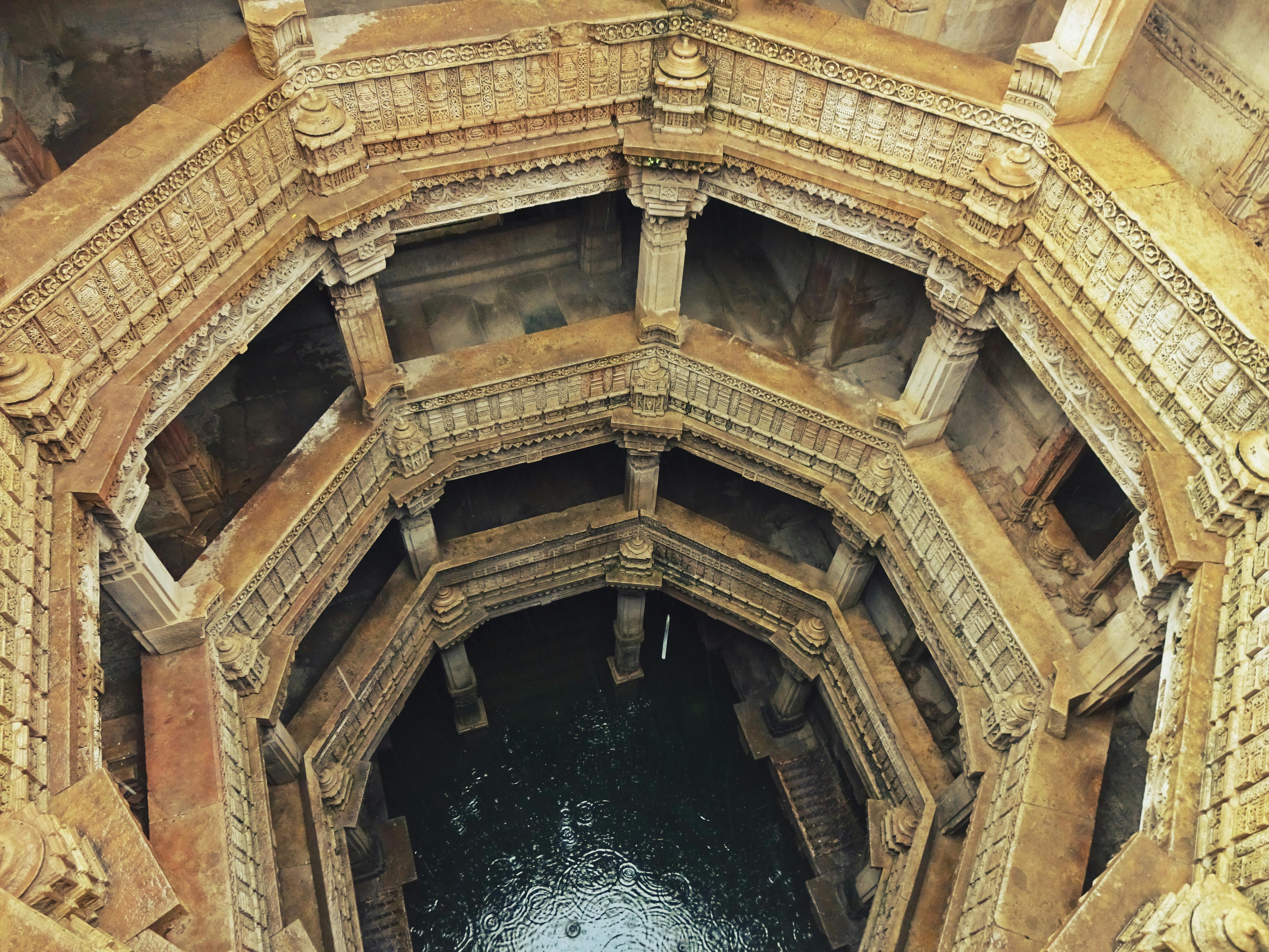 High Angle View of Water in bottom of Tower · Free Stock Photo