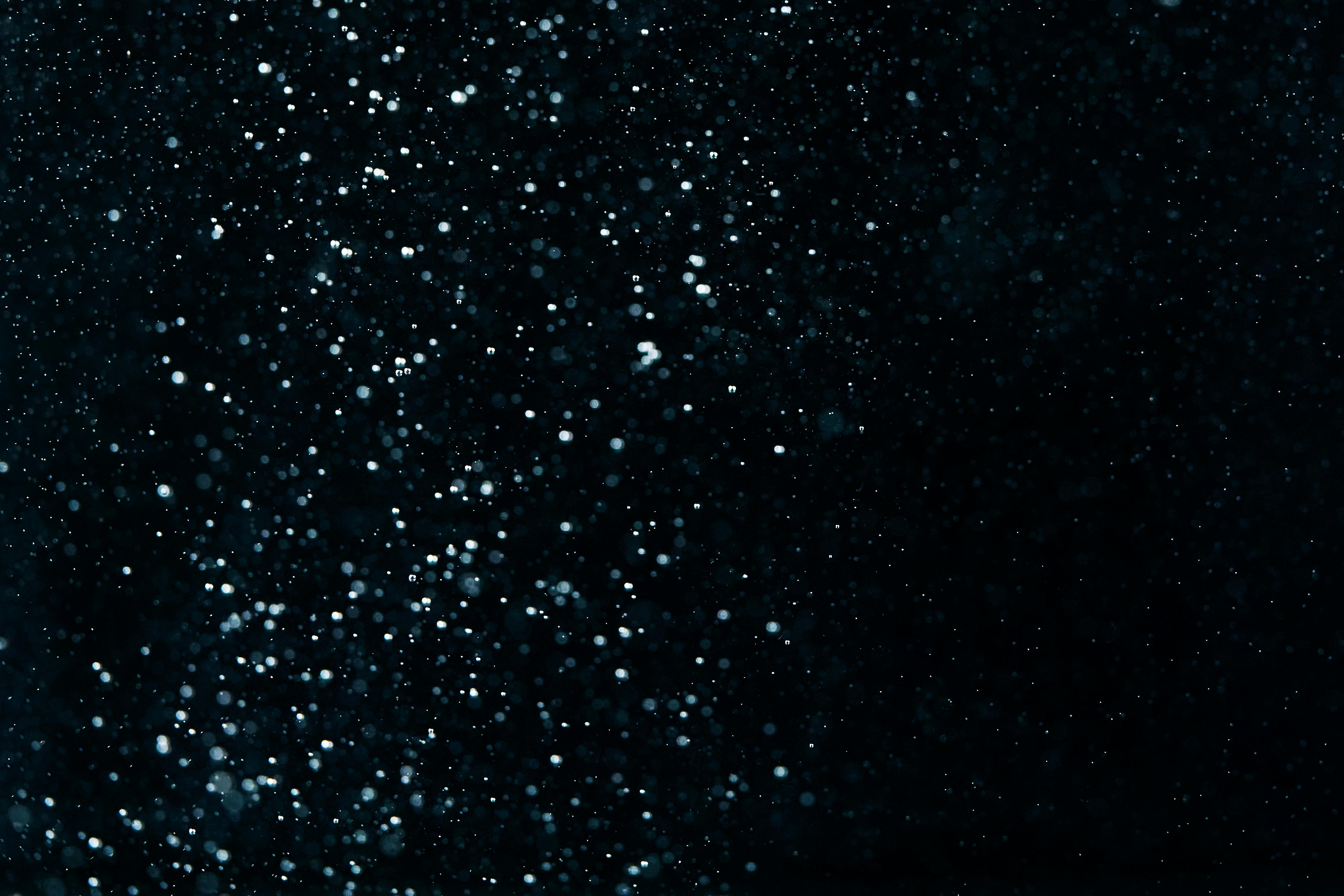 High-Speed Photography of Particles of Water Splash · Free Stock Photo