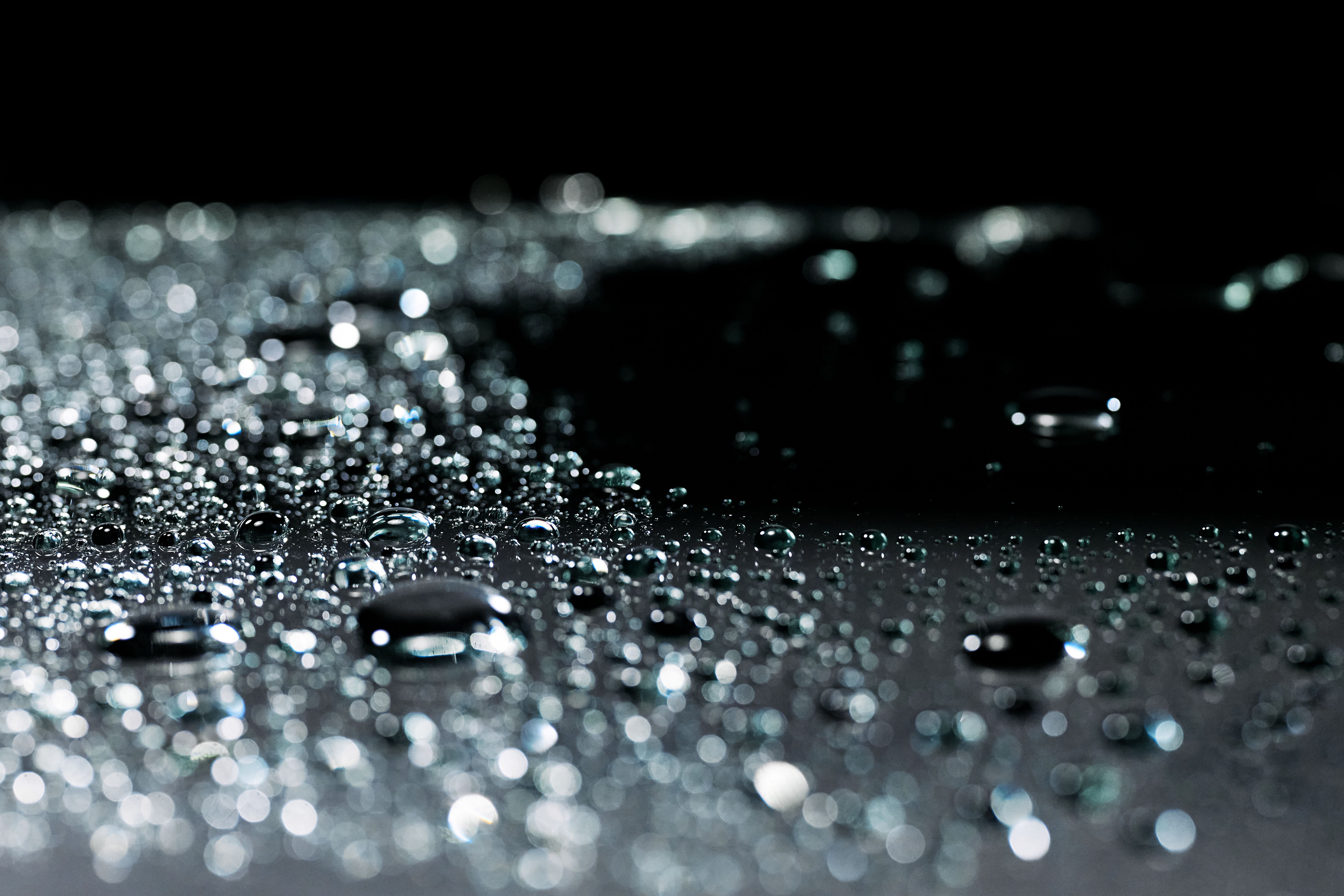 Macro Photography of Waterdrops · Free Stock Photo