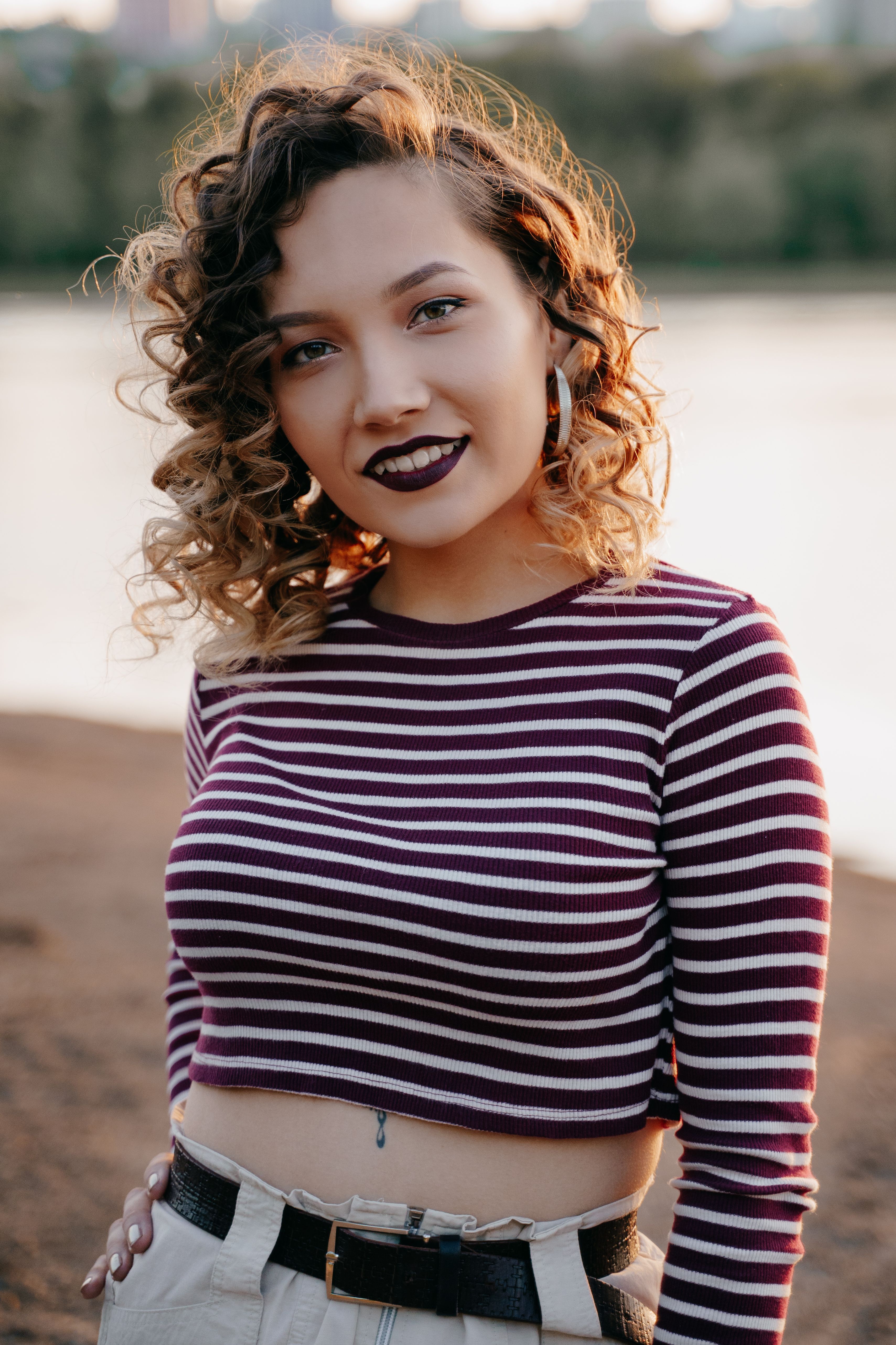 Beautiful Woman in Black Crop Top · Free Stock Photo