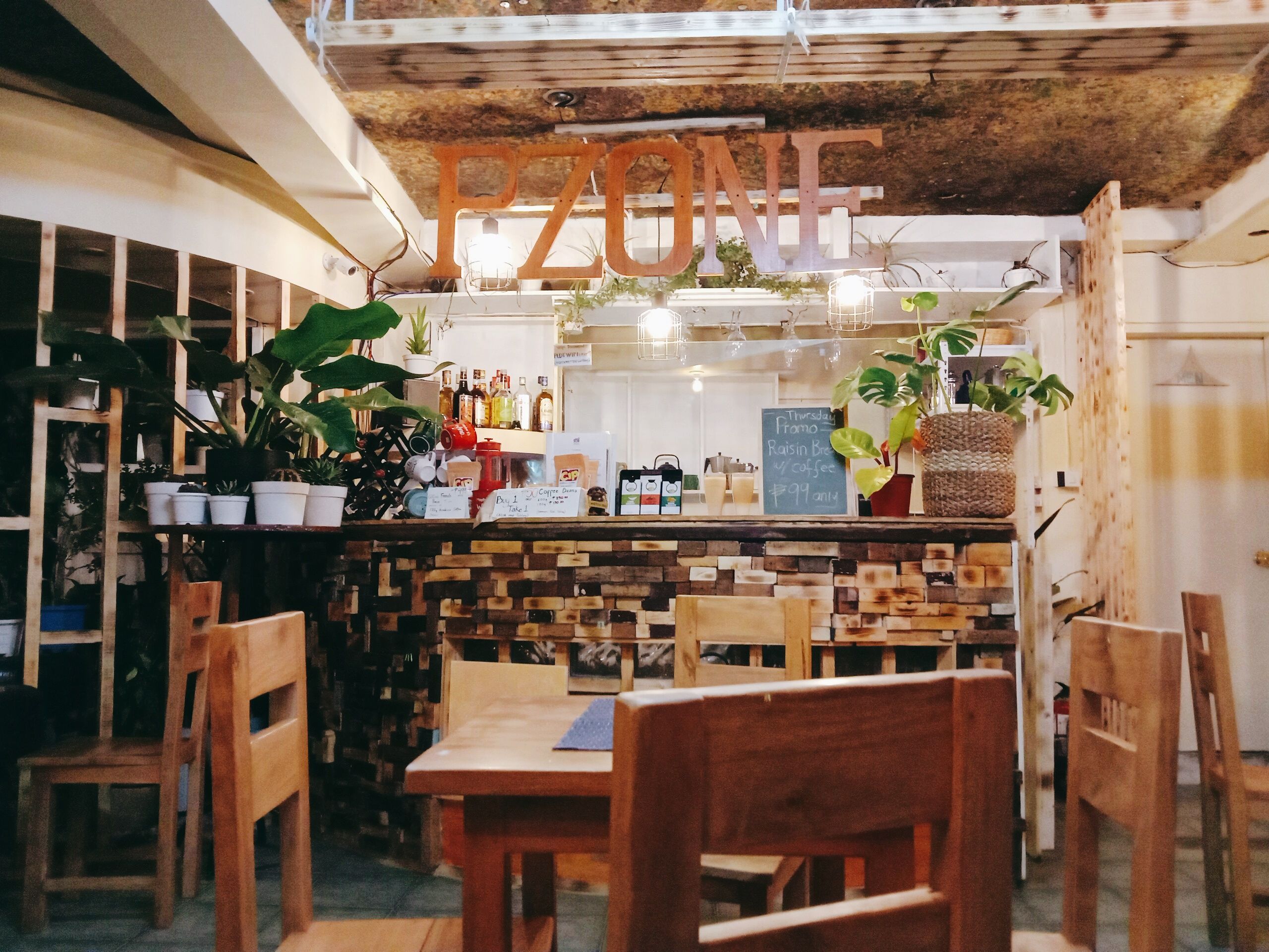 Tables in Traditional Wooden Restaurant Interior · Free Stock Photo