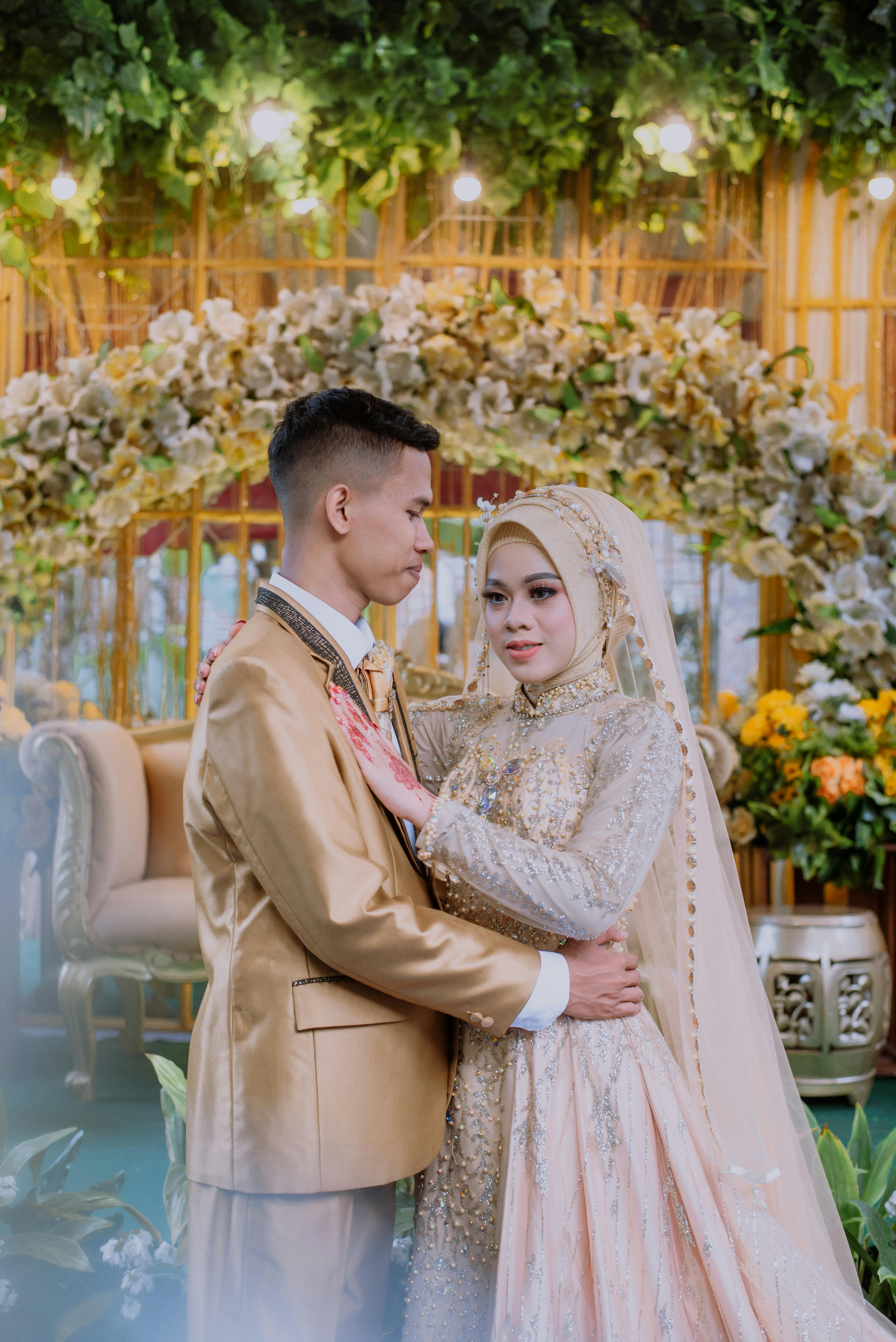 A Bride and a Groom · Free Stock Photo